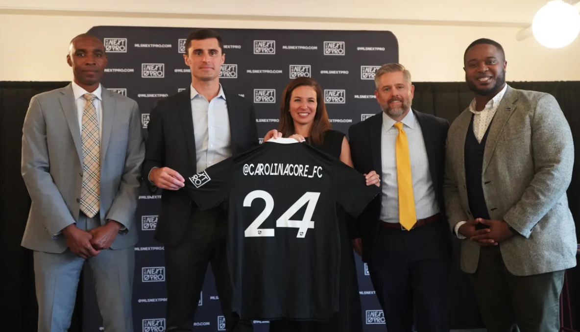 Presentaron al equipo de fútbol de High Point | Qué Pasa