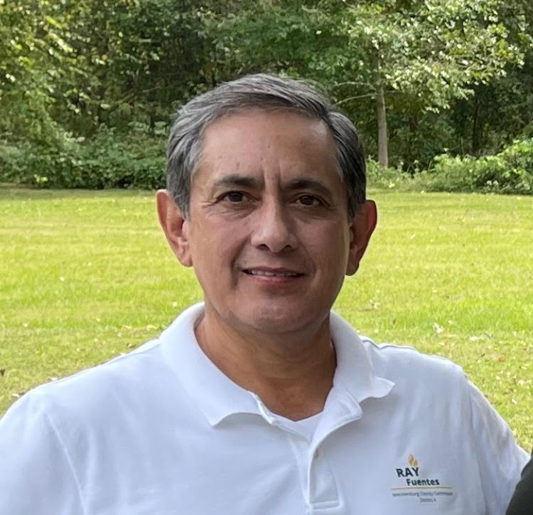 Candidatos republicanos exponen su visión de las elecciones | Qué Pasa