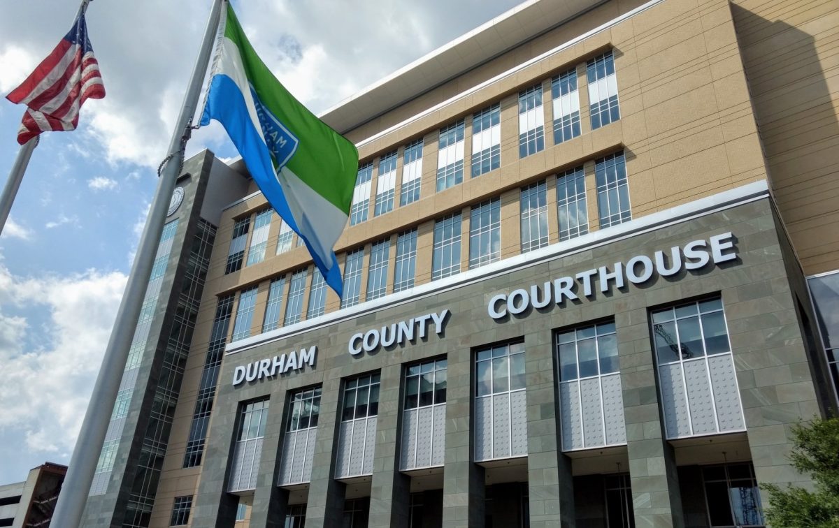 Amenaza de bomba en la corte de Durham | Qué Pasa