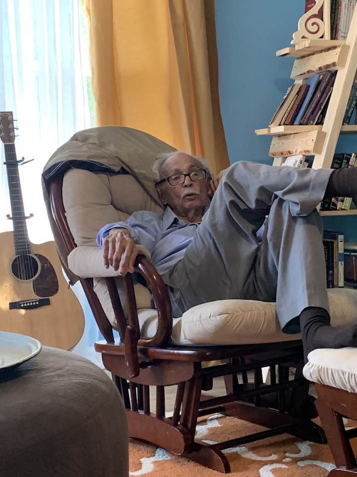 Bisabuelo cumplió 100 años con espíritu joven | Qué Pasa