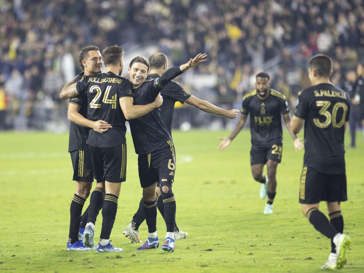 2-0. Vela le gana el derbi mexicano a Herrera y LAFC jugará la final de la MLS con Columbus Crew ...
