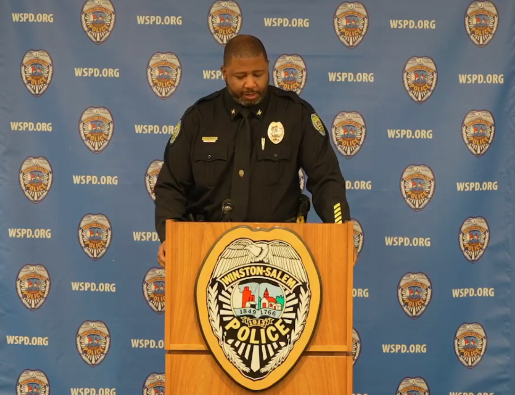 Policía dispara y mata a un hombre en Winston-Salem | Qué Pasa