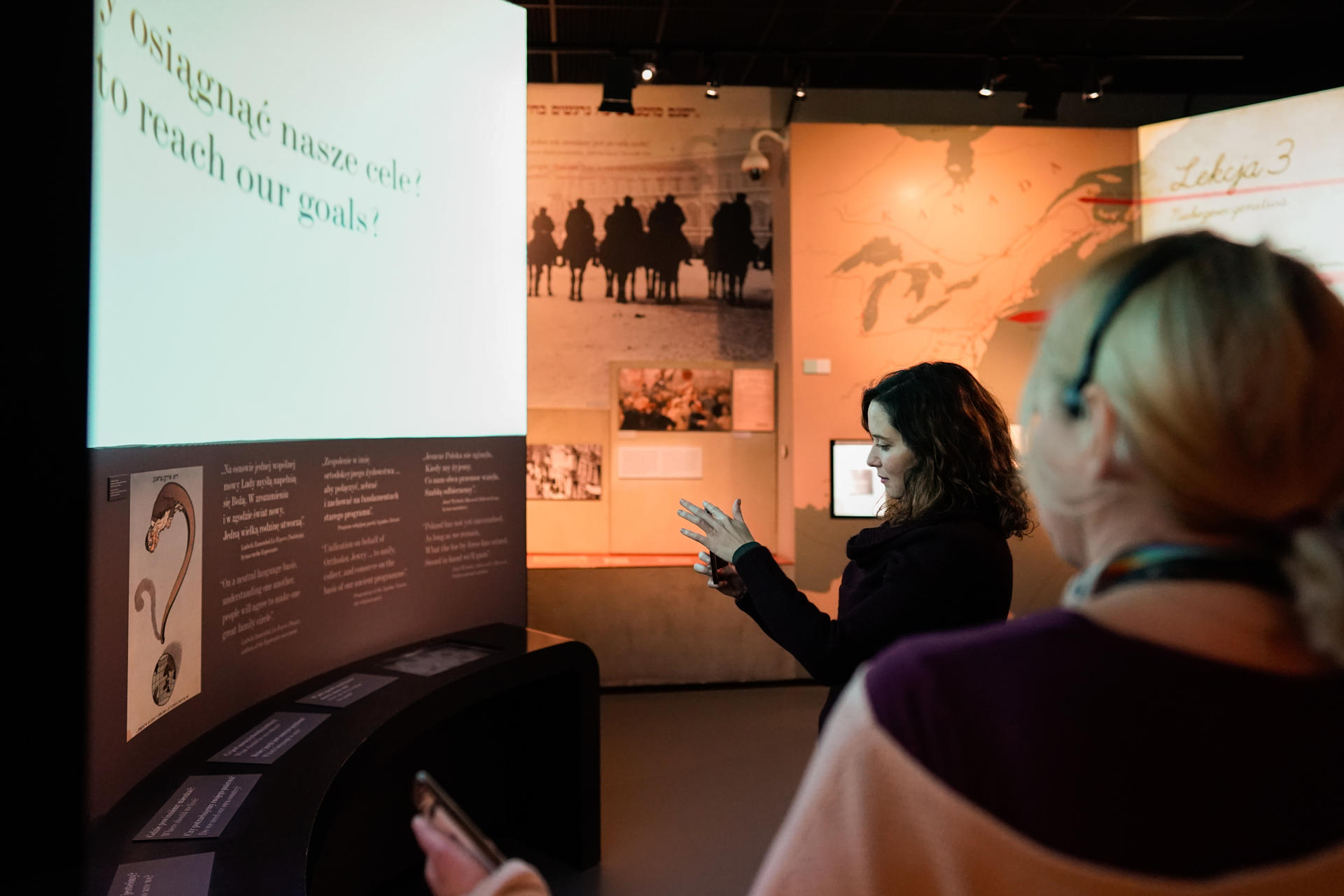 Isabel Díaz Ayuso llega a Polonia para participar en acto de ...