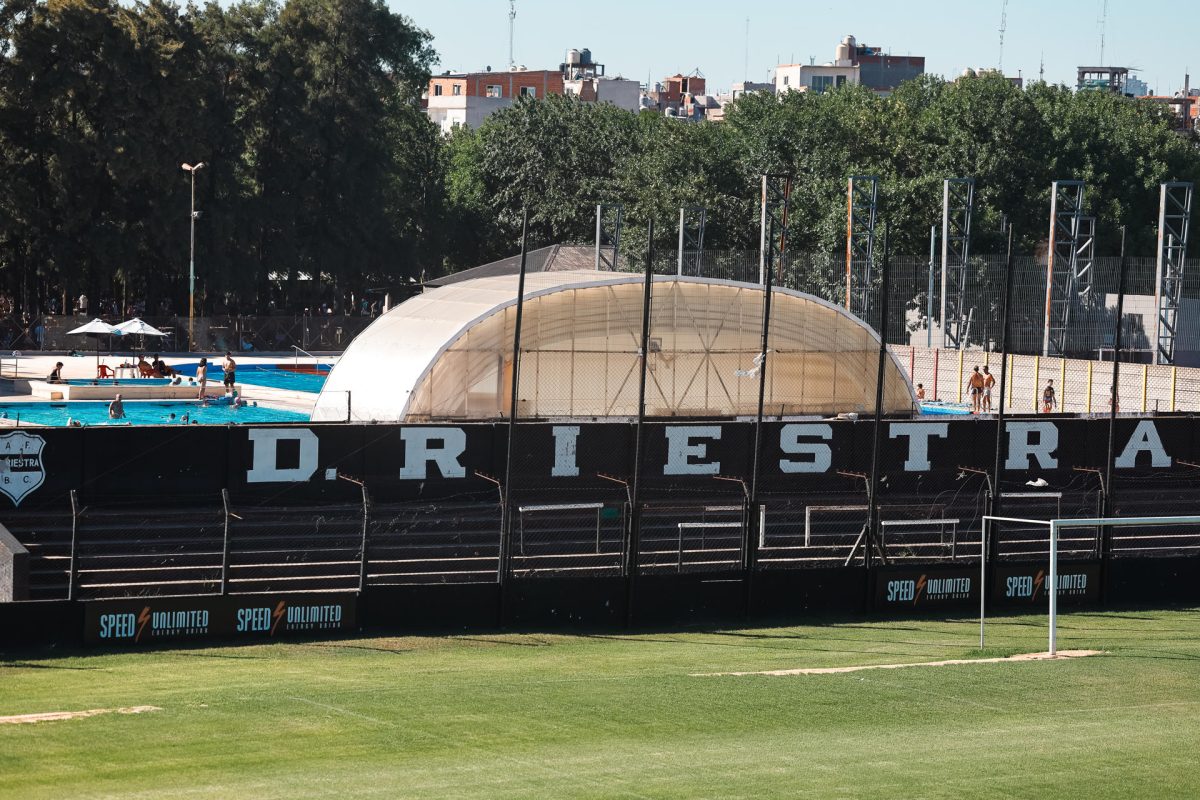 Deportivo Riestra, el fenómeno barrial con la disciplina como motor ...