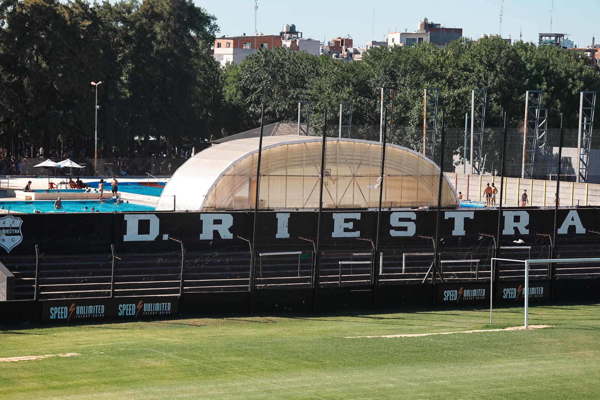 Deportivo Riestra, el fenómeno barrial con la disciplina como motor ...