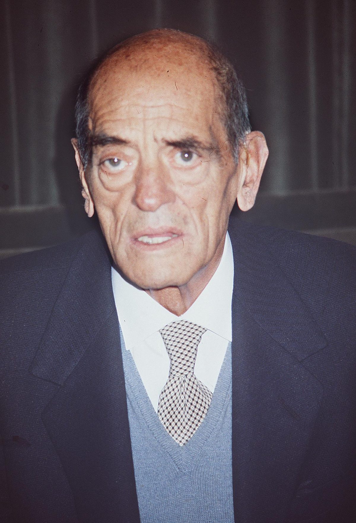 El MoMA de Nueva York explora la etapa mexicana de Luis Buñuel con un ...