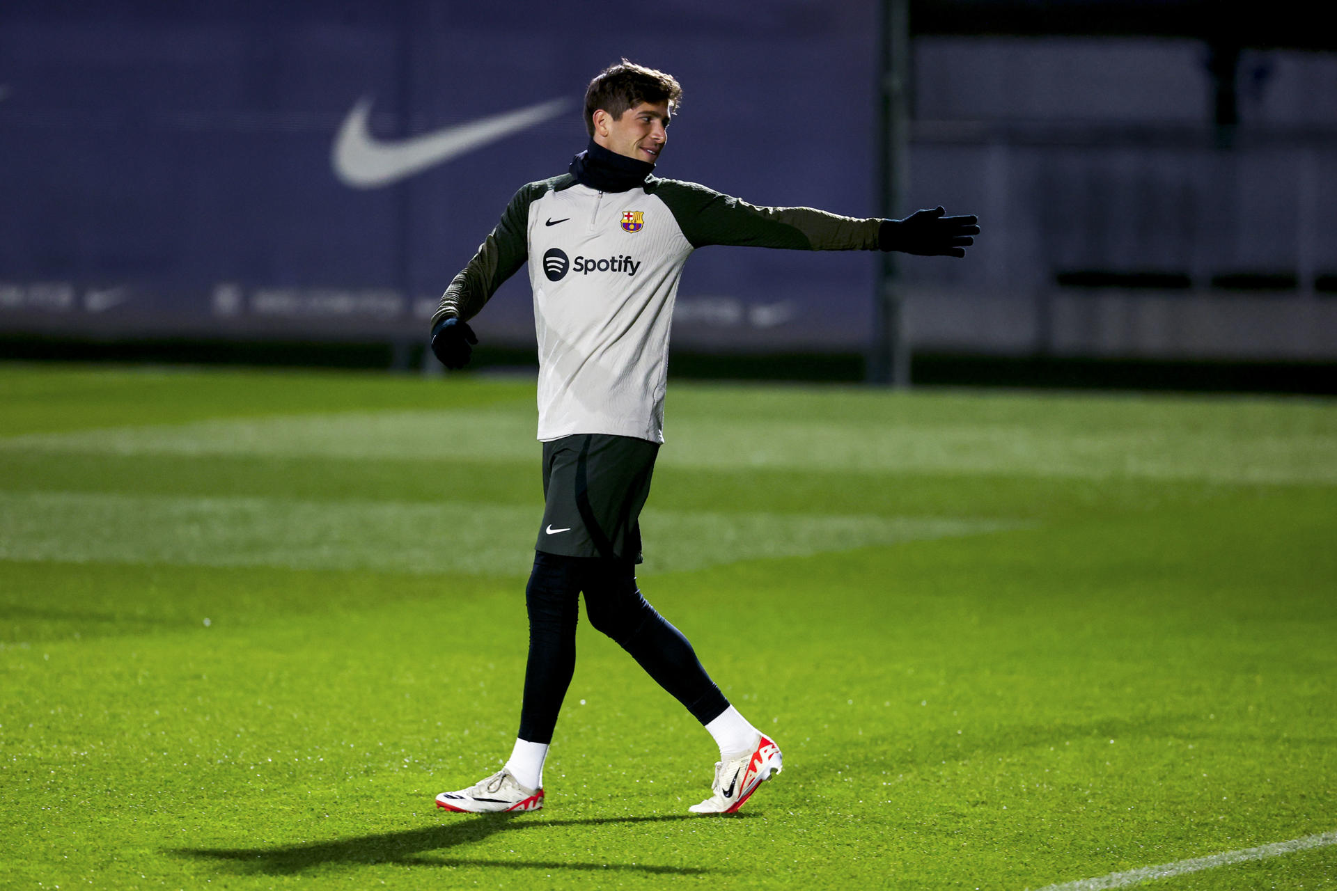 Ferran y Sergi Roberto, titulares; Osasuna sale con cinco defensas ...