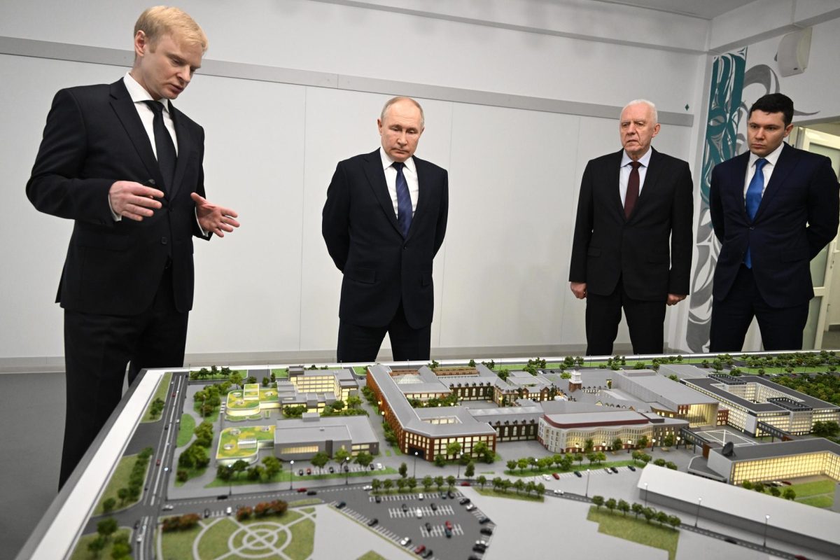 Putin viaja a enclave ruso de Kaliningrado tras inicio de las mayores ...