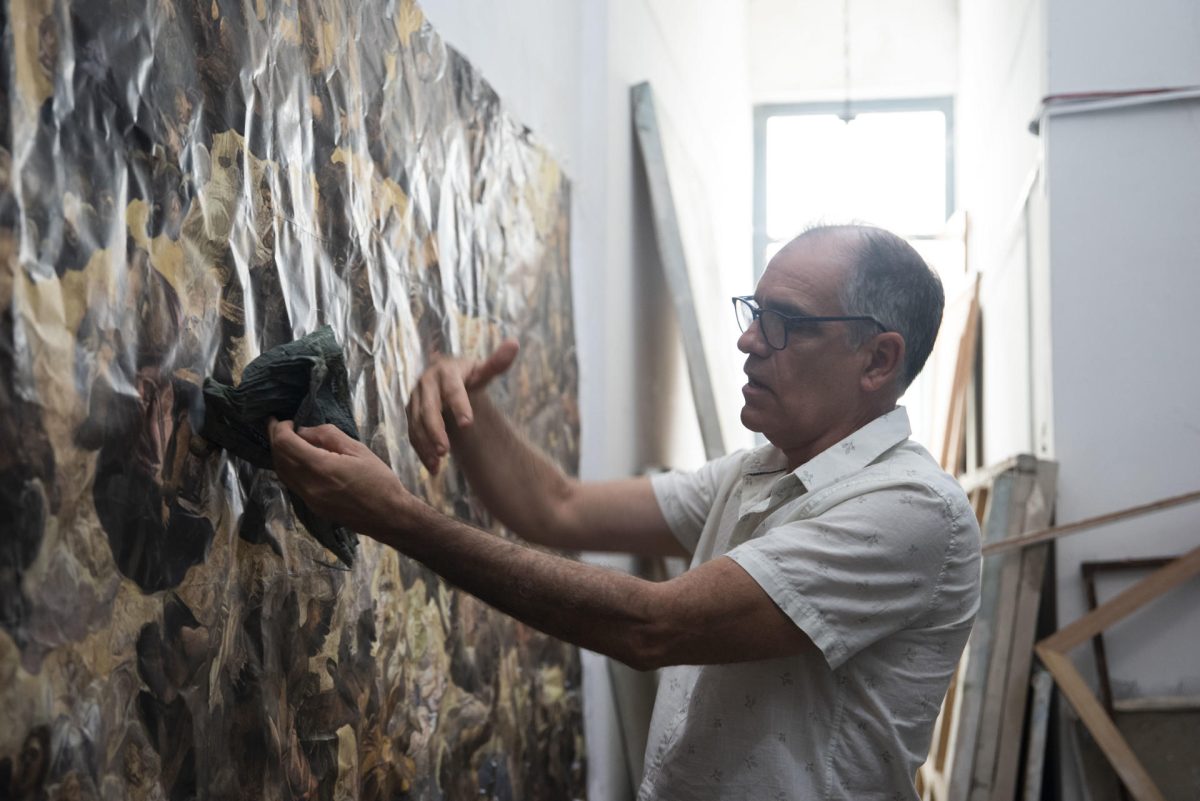 El uruguayo Eduardo Cardozo "desnudará" su taller en la Bienal de ...