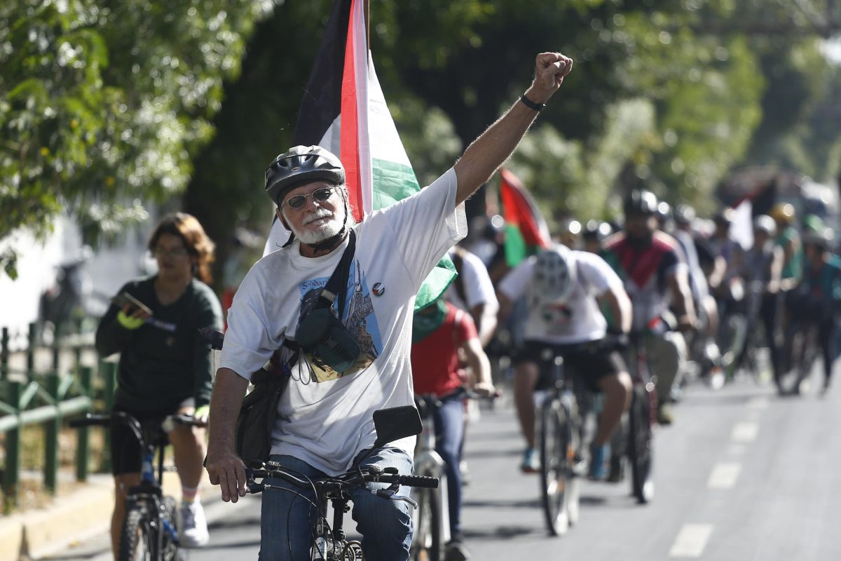 Ciclistas recorren San Salvador en solidaridad con Palestina y piden un ...