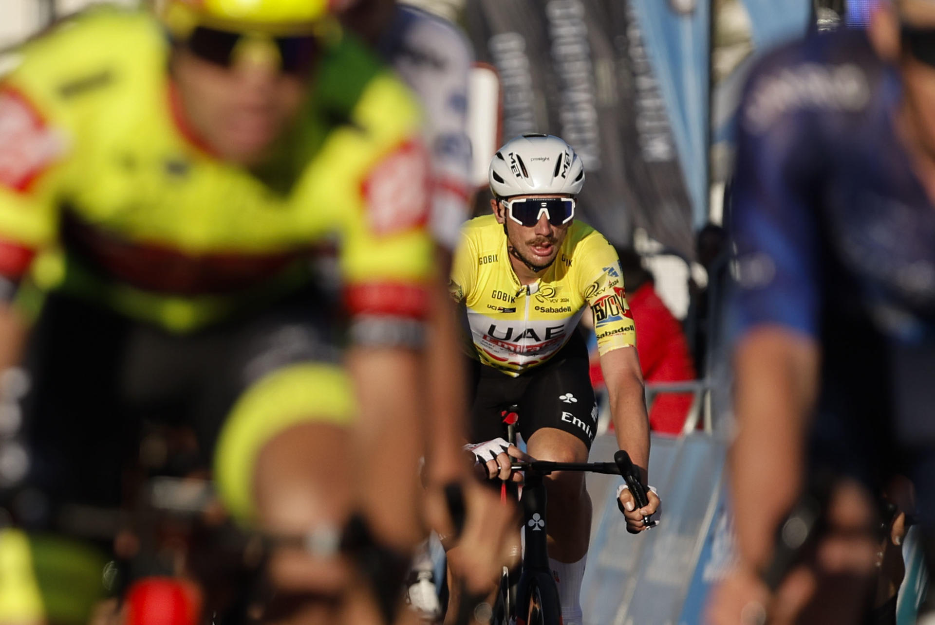 McNulty logra el maillot de los 75 años de la Volta y Barta asombra ...