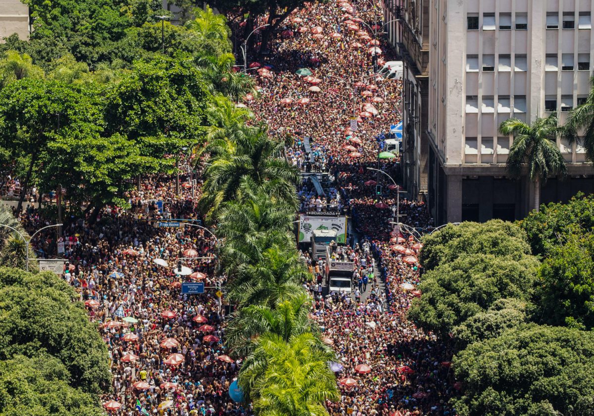 El gallo gigante de Recife vuelve a contagiar de frevo y alegría al ...