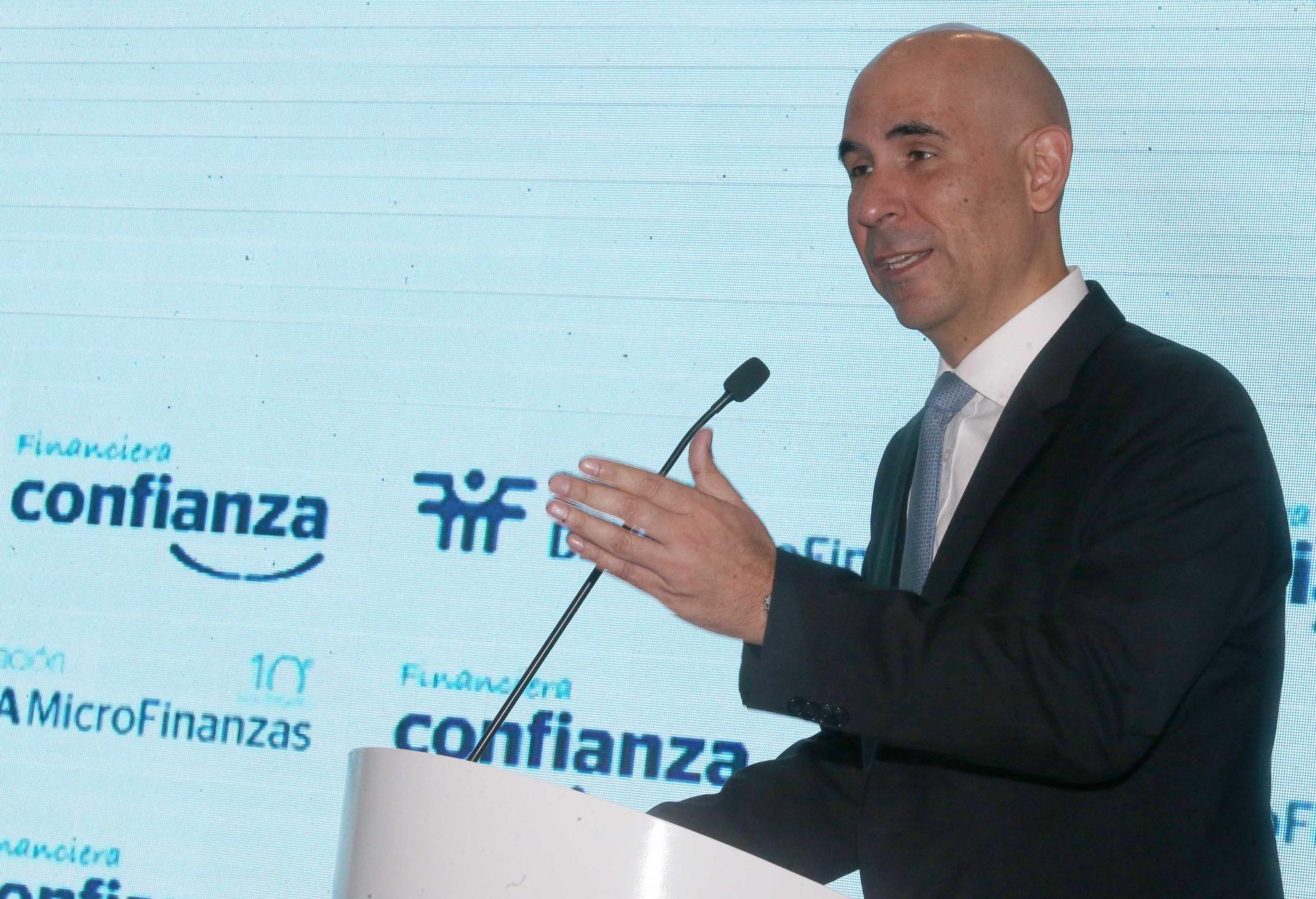 El economista Paul Castillo es nombrado nuevo gerente general del Banco ...