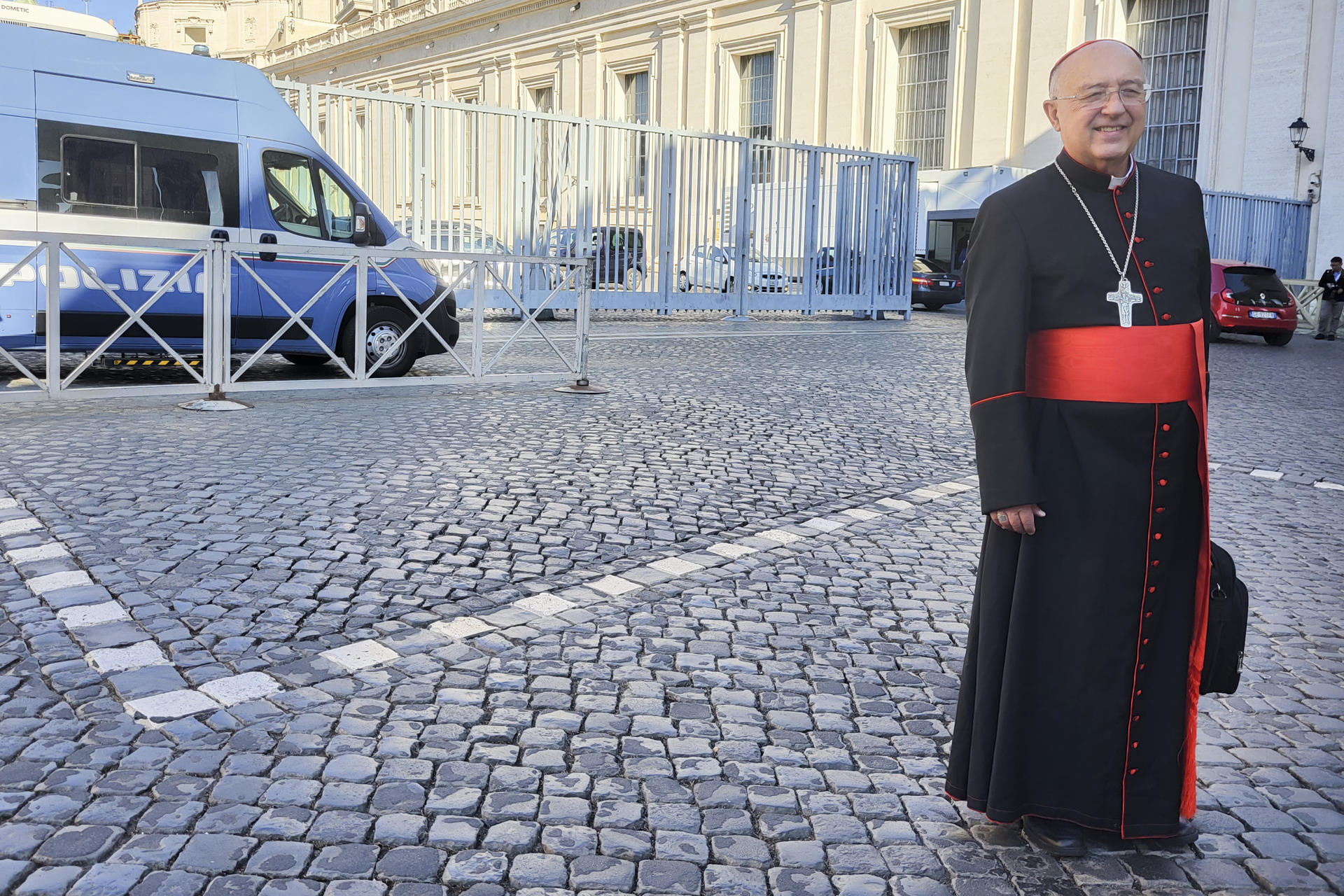 El cardenal peruano Pedro Barreto presenta su renuncia como arzobispo ...