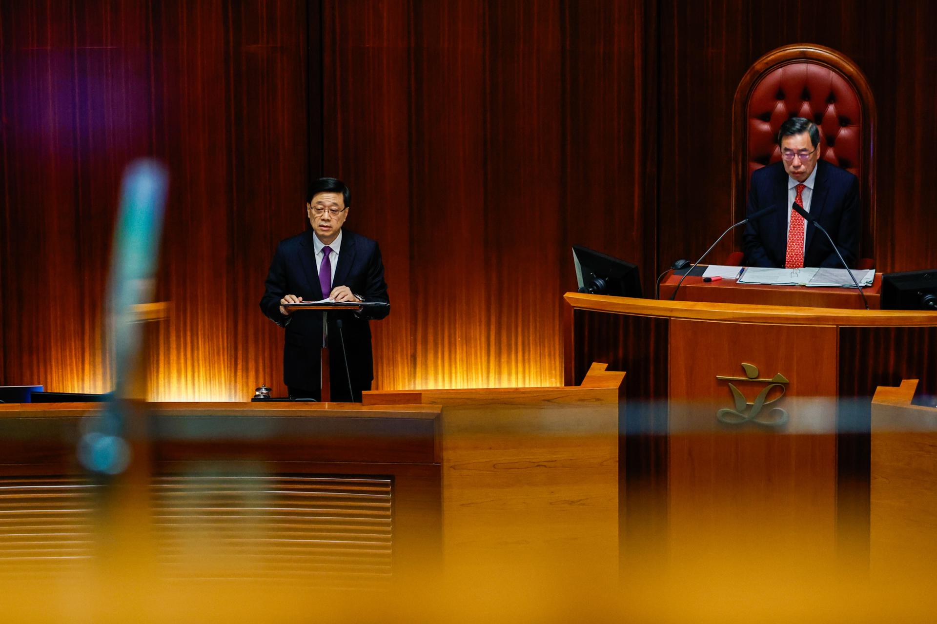 Nueva ley de seguridad de Hong Kong entra en vigor en medio de ...