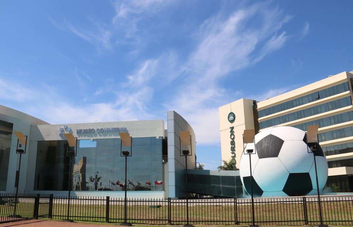 La Conmebol reinaugura un museo que rinde homenaje al fútbol ...
