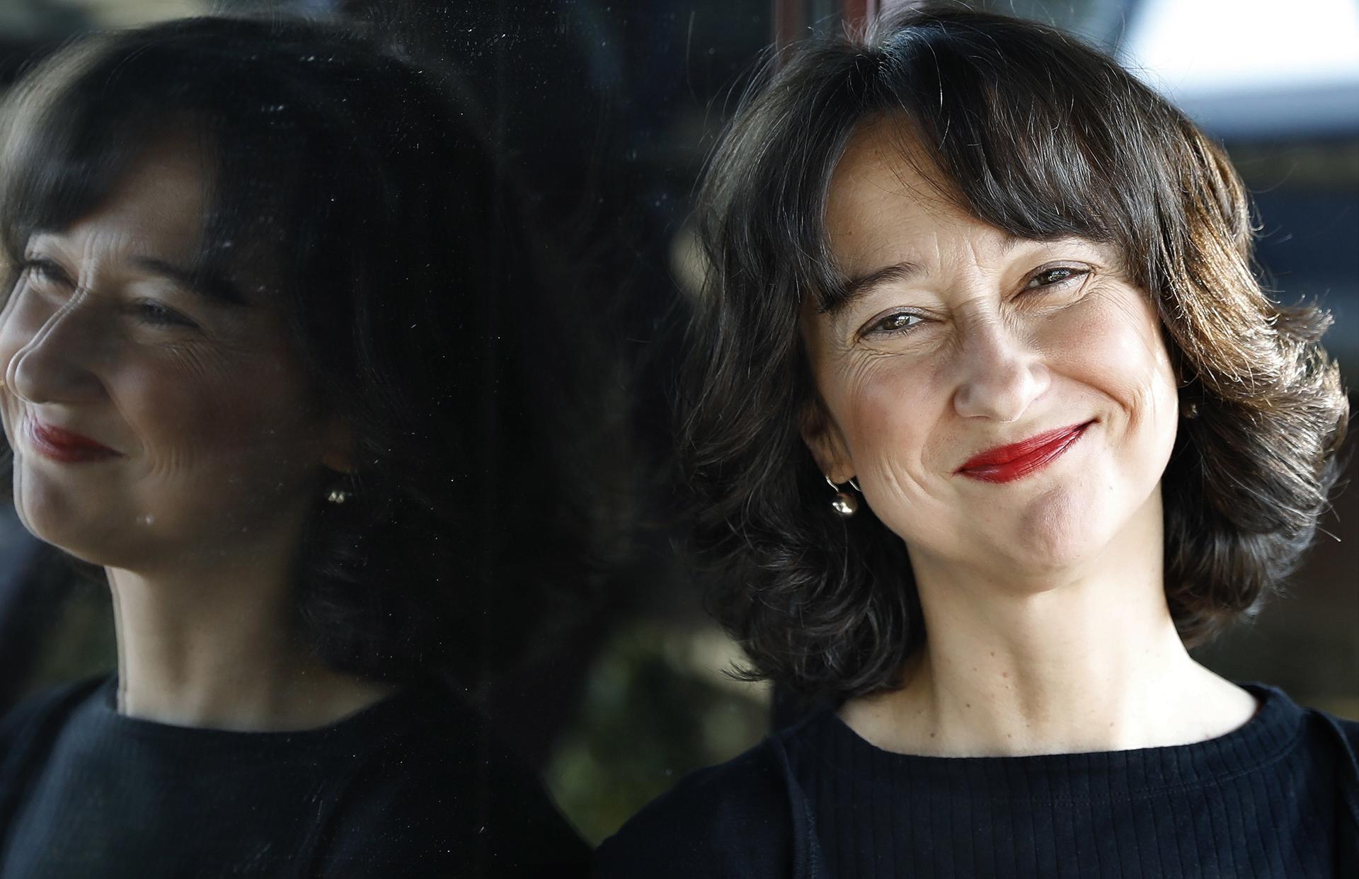 Muriel Barbery: "La belleza es lo único accesible a todo el mundo y es ...