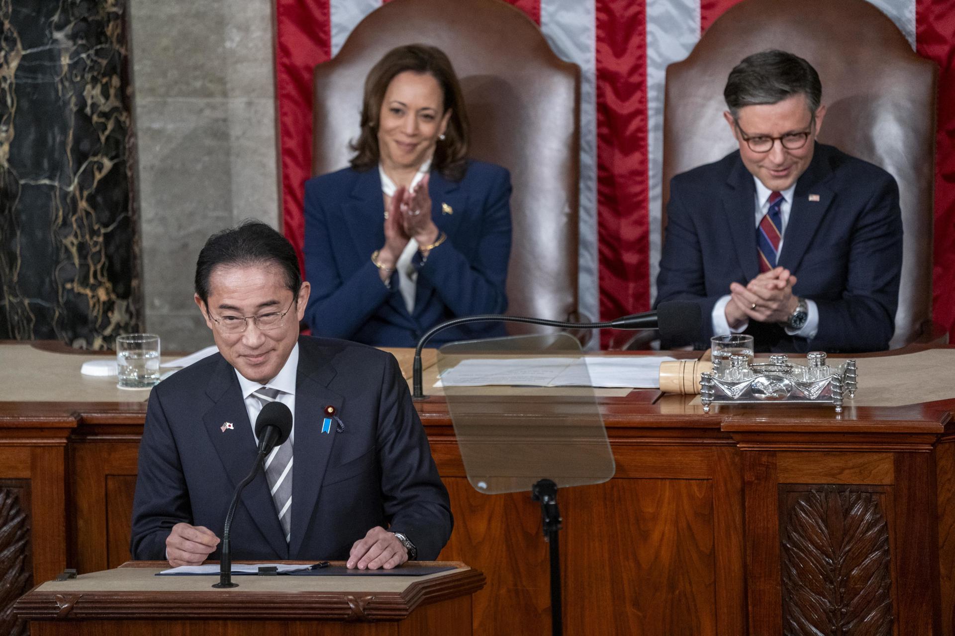 El primer ministro japonés, Fumio Kishida, insta al Congreso de EE.UU ...