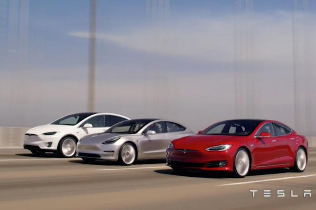 ¿Por qué el Tesla Model 3 es el vehículo eléctrico que más se conduce ...