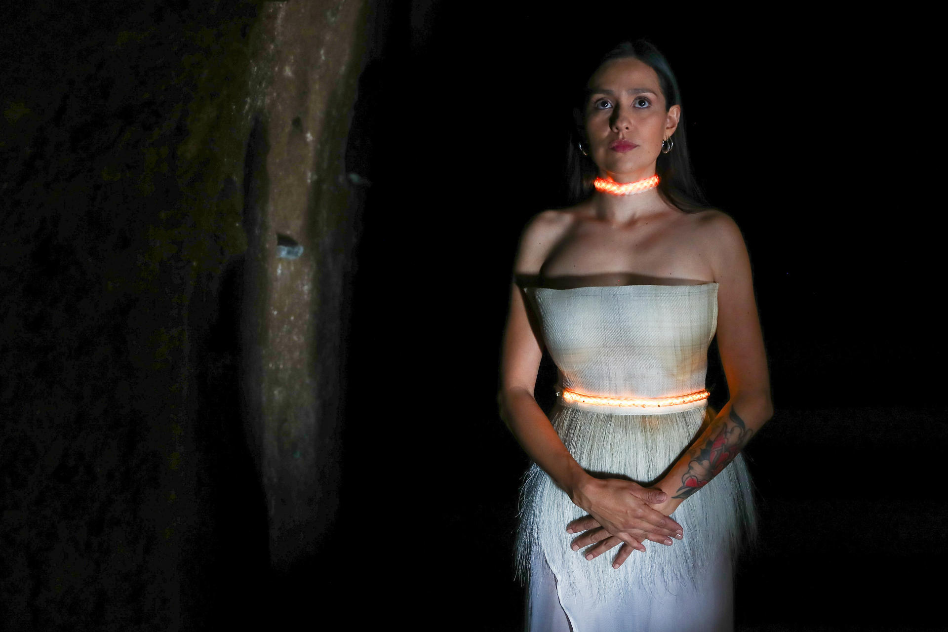 Crin de luz, propuesta de alta costura que fusiona arte, tejido y ...