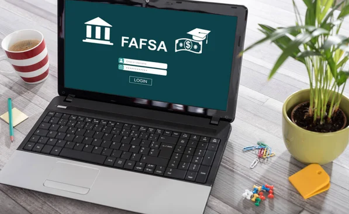 Ayuda para llenar FAFSA en el colegio comunitario de Guilford | Qué Pasa