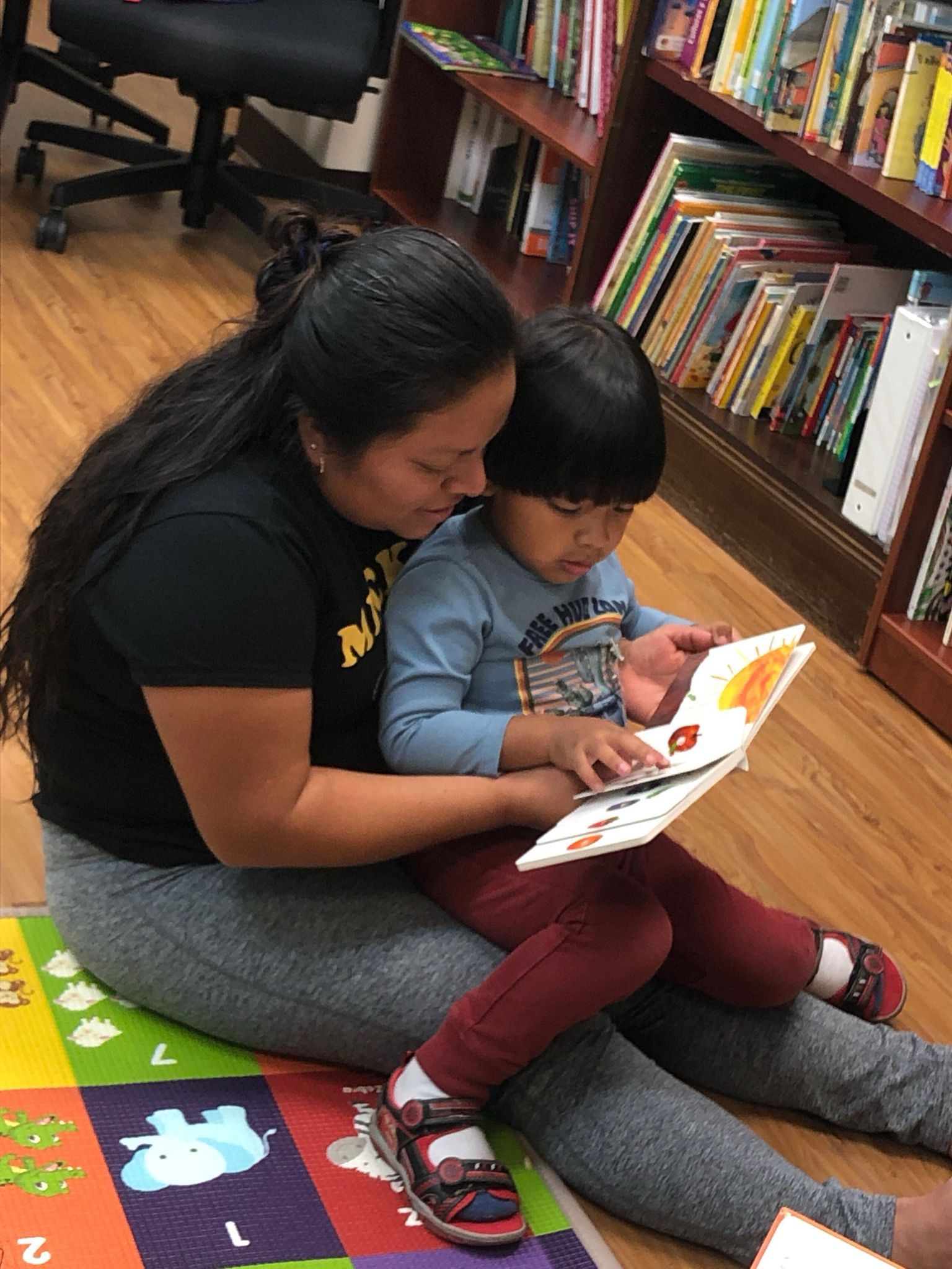 Este verano temporada de lectura en español para niños de Fayetteville ...