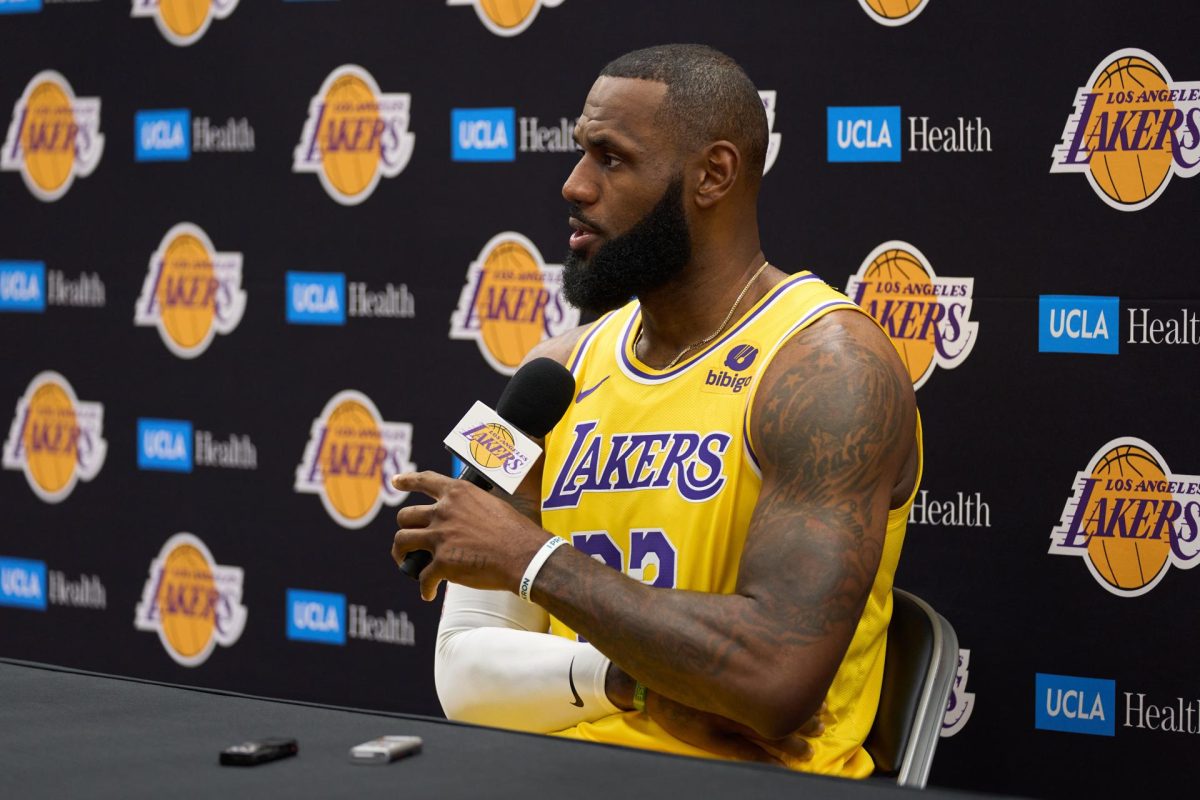 LeBron James y Michael Jordan se inclinan ante el legado de Jerry West ...