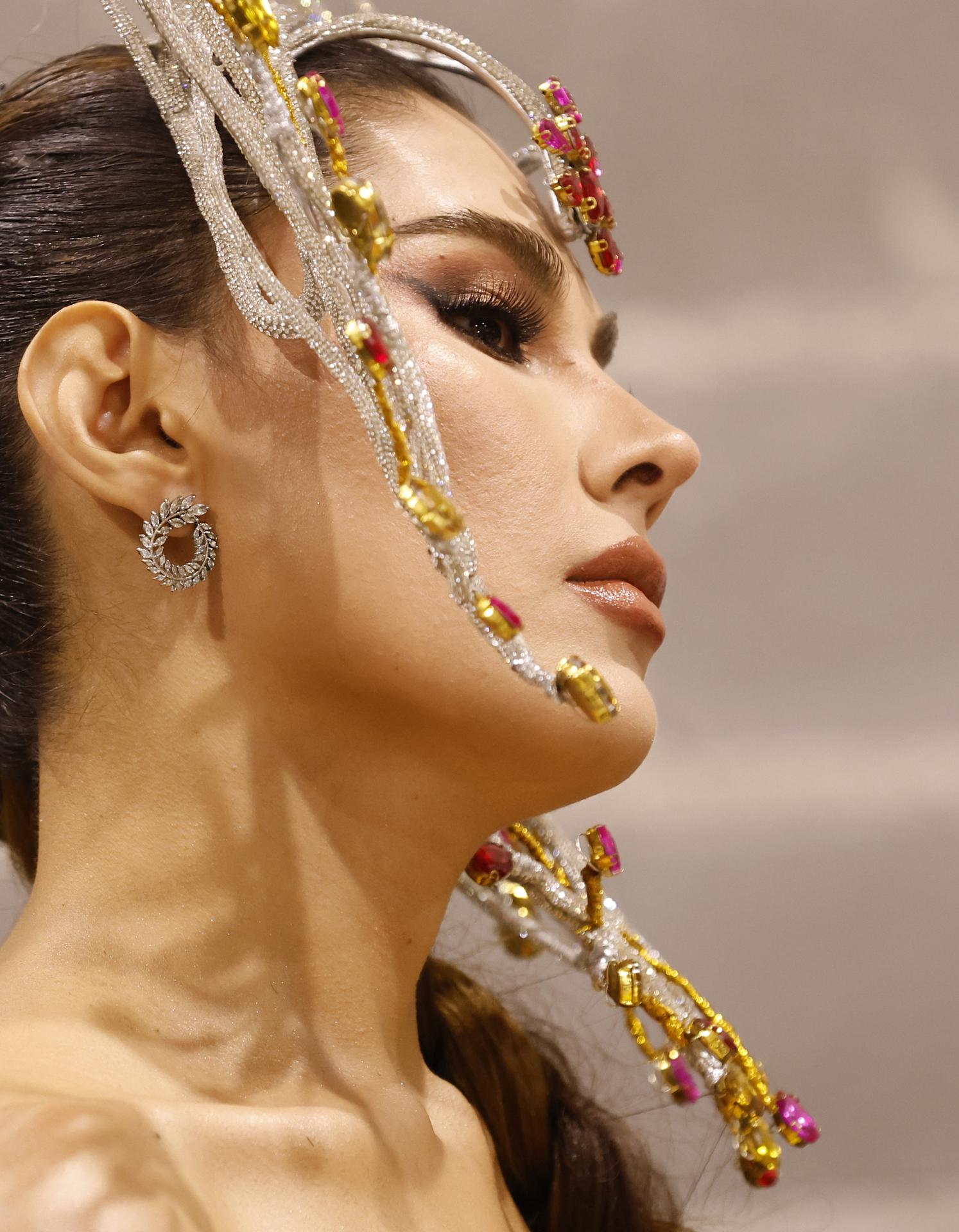 La trans peruana Catalina Marsano es coronada como Miss Reina ...