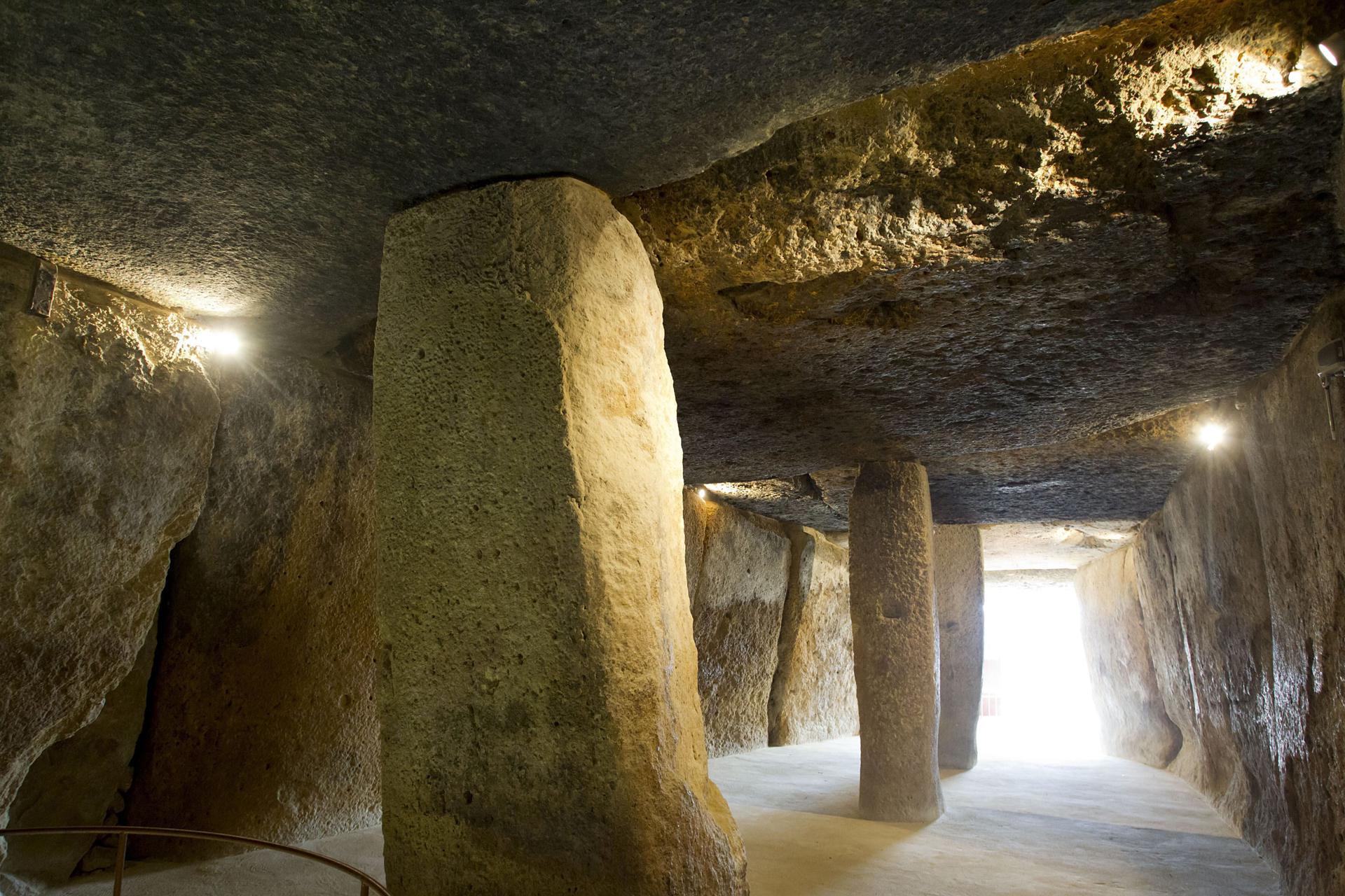 El dolmen de Menga (Antequera) aúna la ciencia temprana y el genio ...