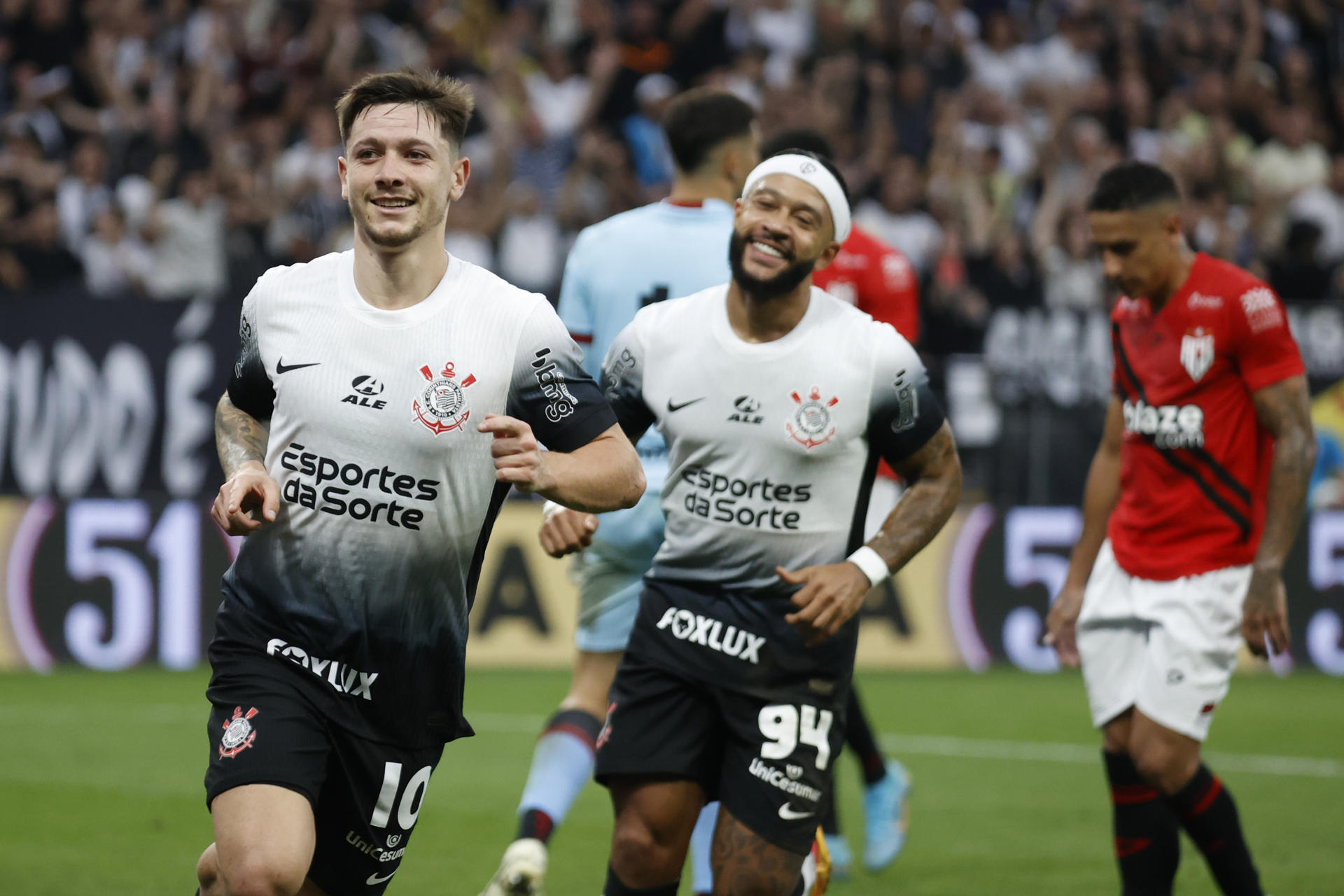 Memphis Depay se estrena en el Corinthians brasileño con una victoria ...