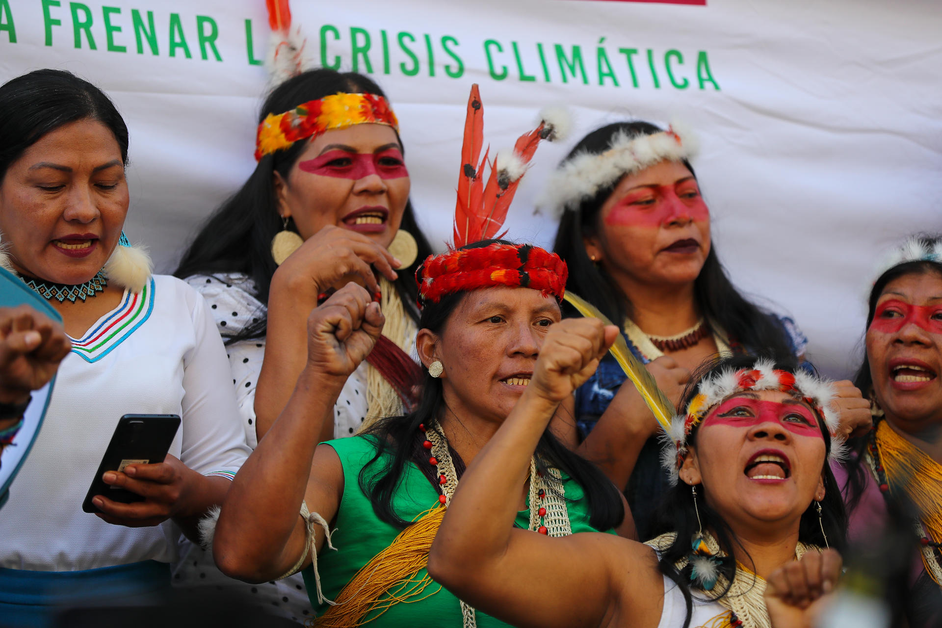 Líderes indígenas de Suramérica alertan de que la Amazonía vive una ...