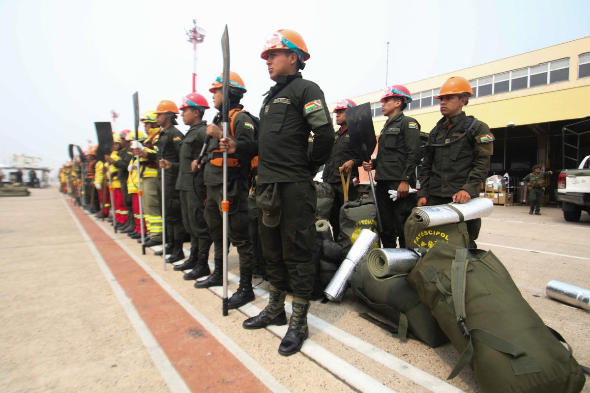 Bolivia envía a expertos de Chile y a tres mil bomberos a regiones ...