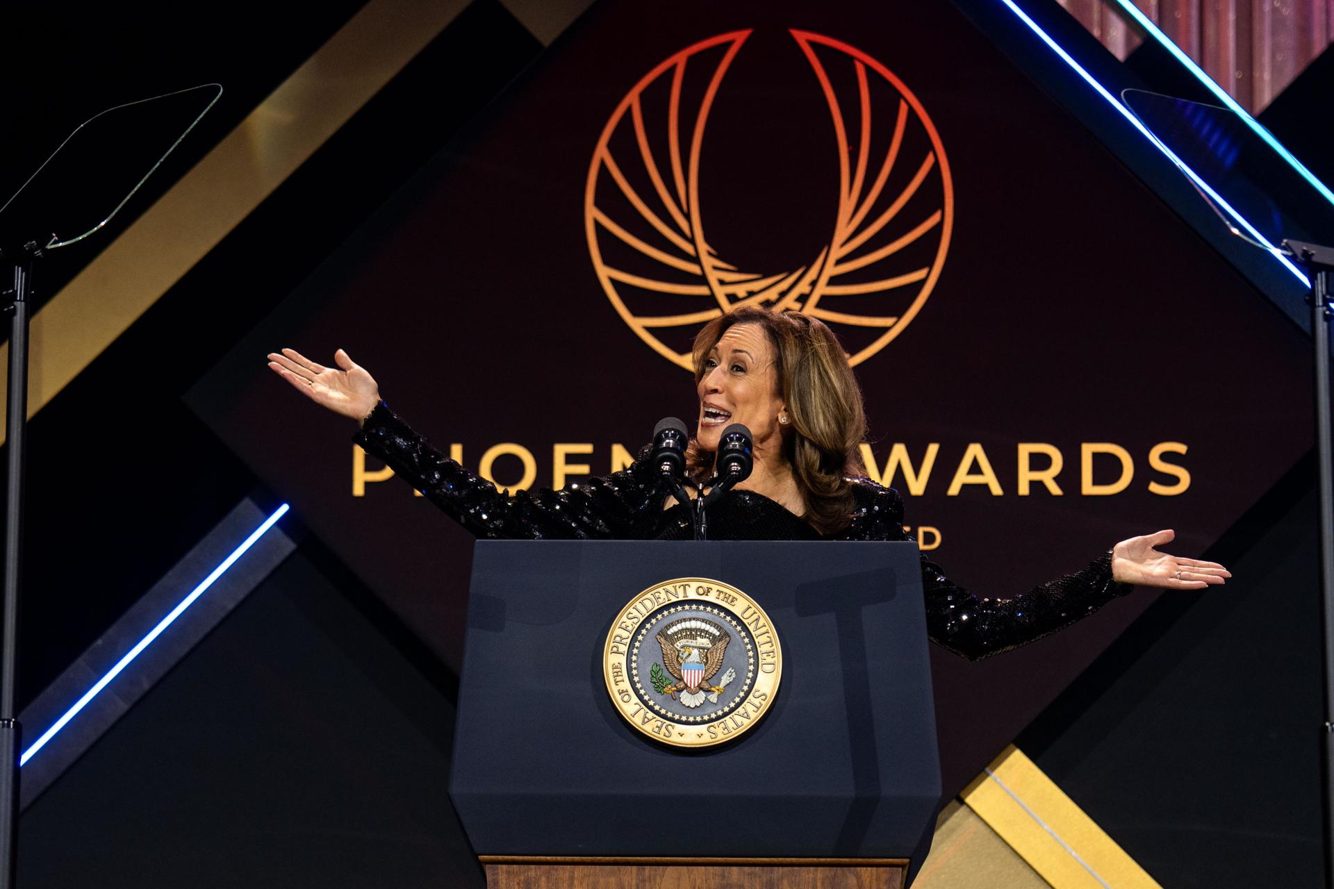 Harris busca captar el voto latino joven y masculino con medidas ...