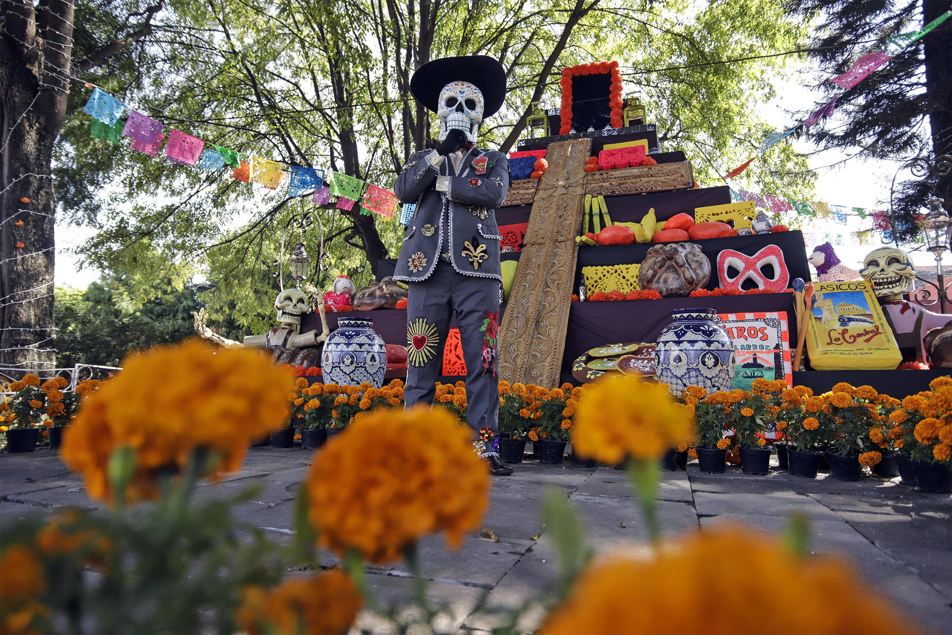 Elementos clave de la ofrenda del Día de Muertos | Qué Pasa