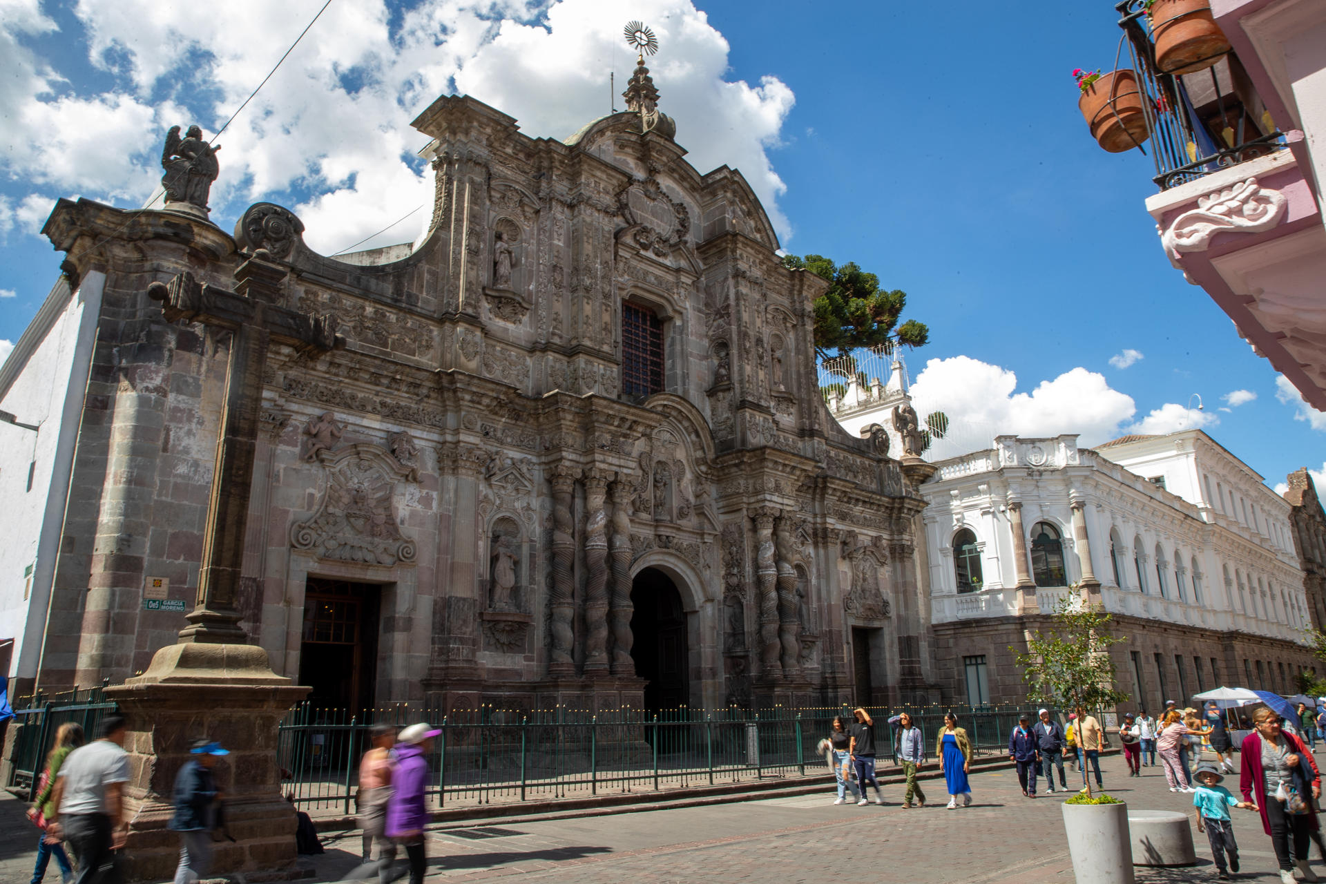 La ruta de las iglesias de Quito: siete templos para visitar en la ...