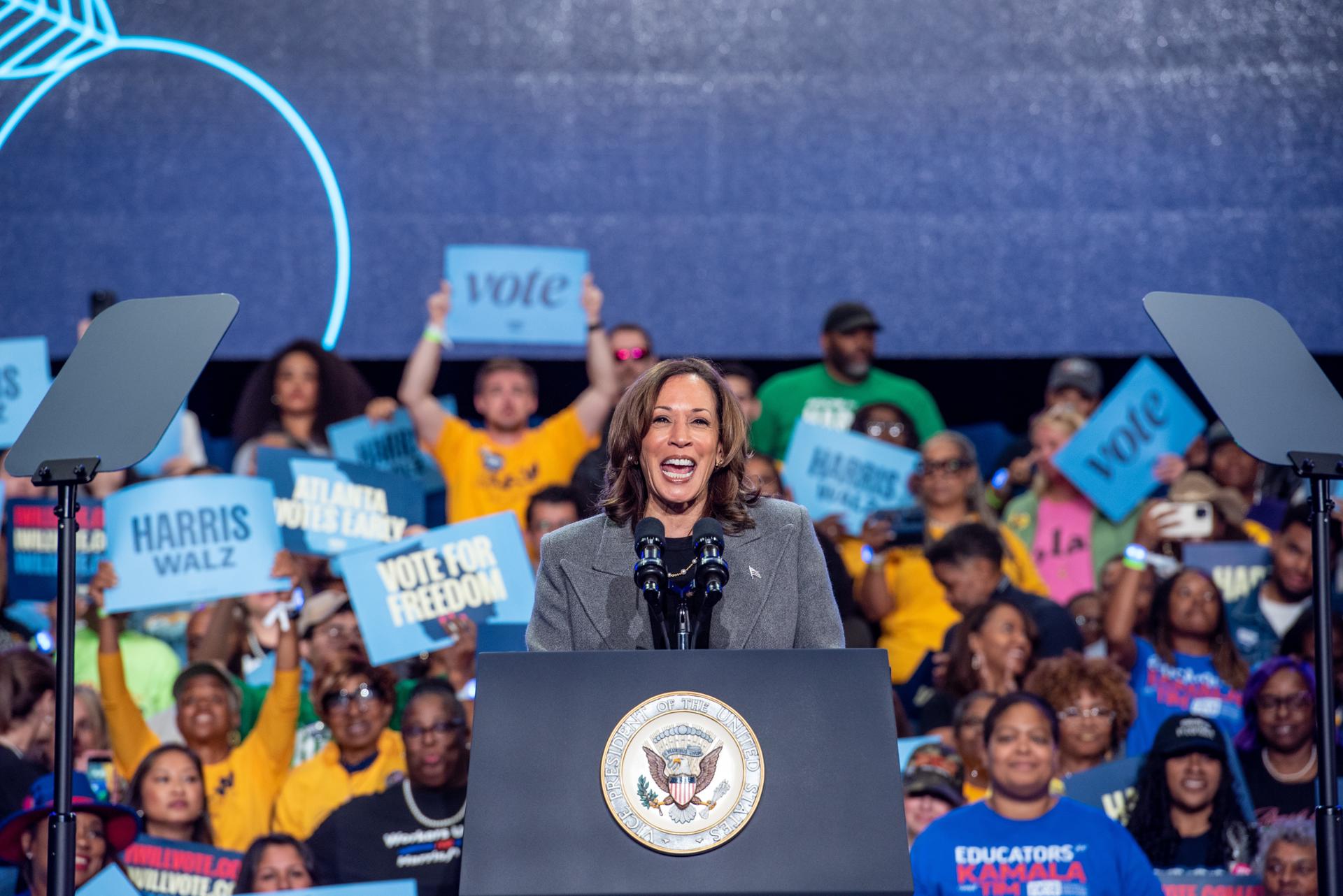 Kamala Harris gana apoyo de latinos en estados clave | Qué Pasa