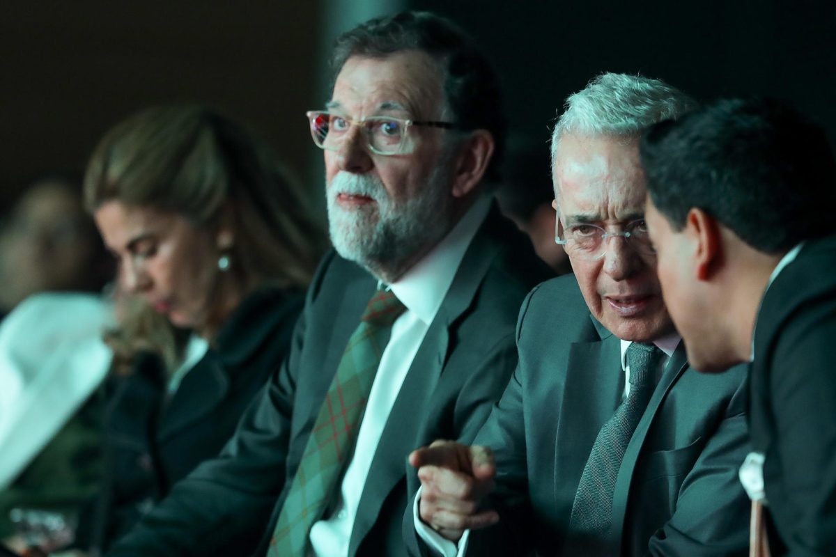 Álvaro Uribe señala en Ecuador a la seguridad como valor democrático y ...