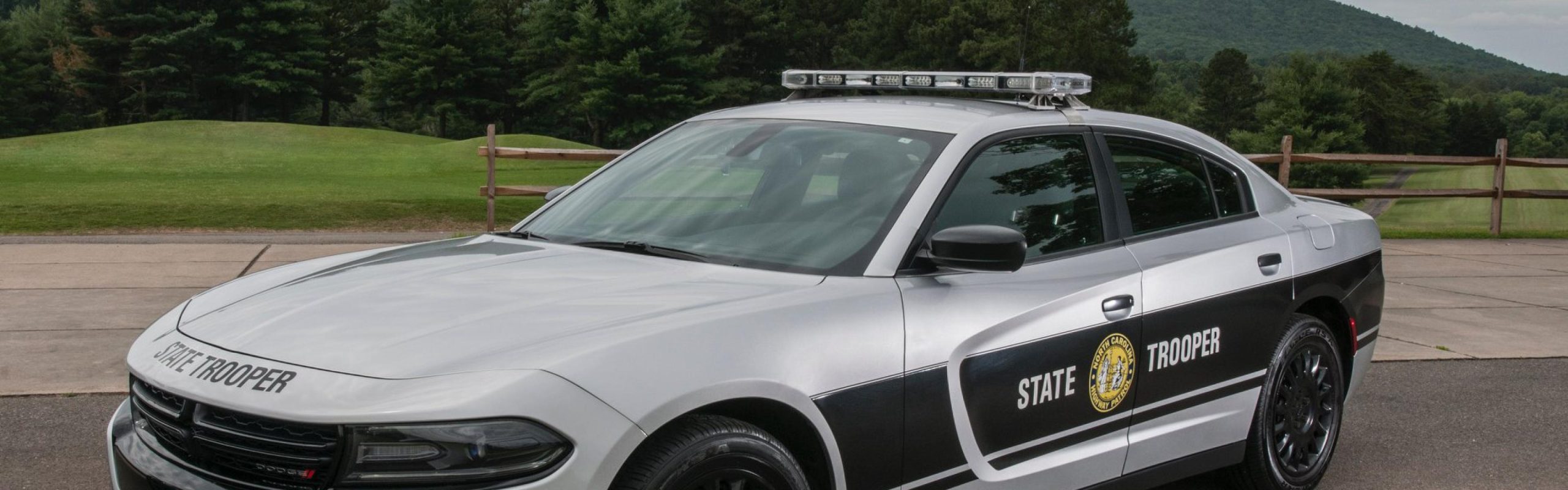 Suspenden a 2 agentes de Patrulla de Carreteras por falta de ...