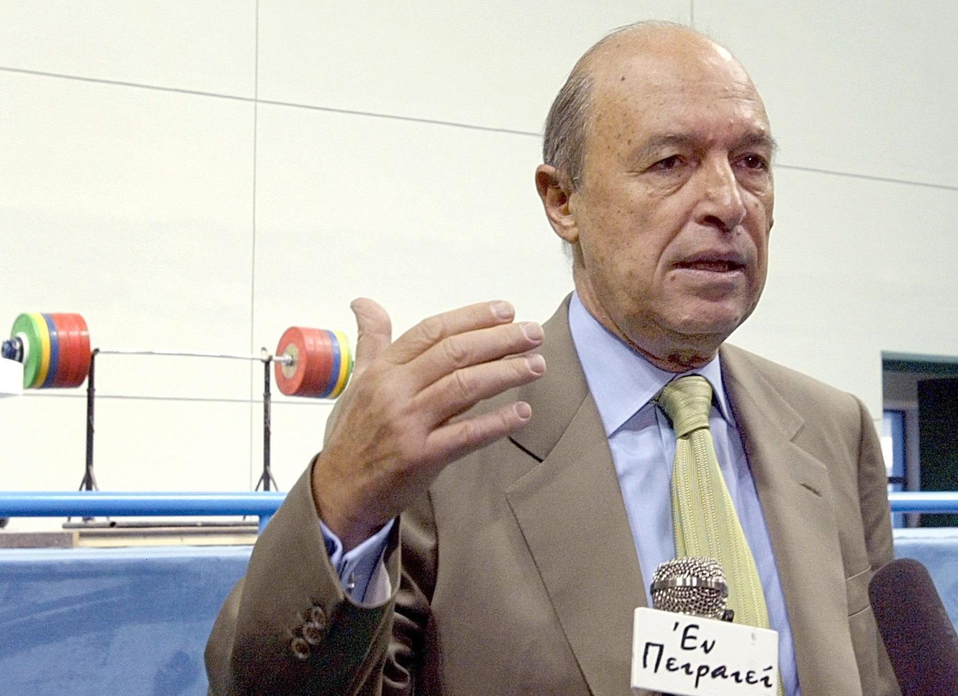 Muere a los 88 años el ex primer ministro griego y líder socialista ...