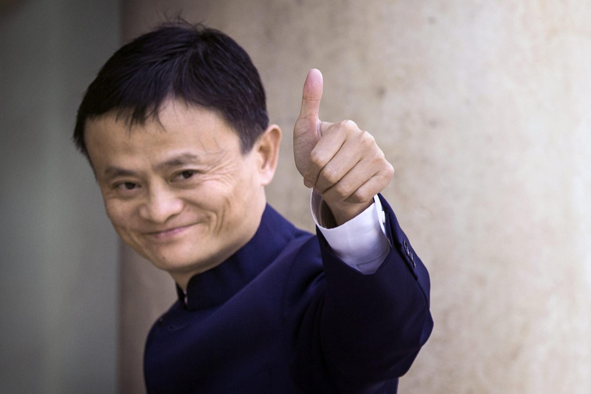 El fundador de Alibaba reaparece cinco años después en un acto público junto a Xi Jinping | Qué Pasa