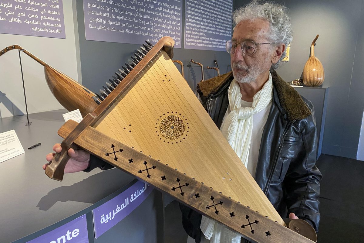 Exponen en Marruecos instrumentos musicales que recuerdan el legado de ...