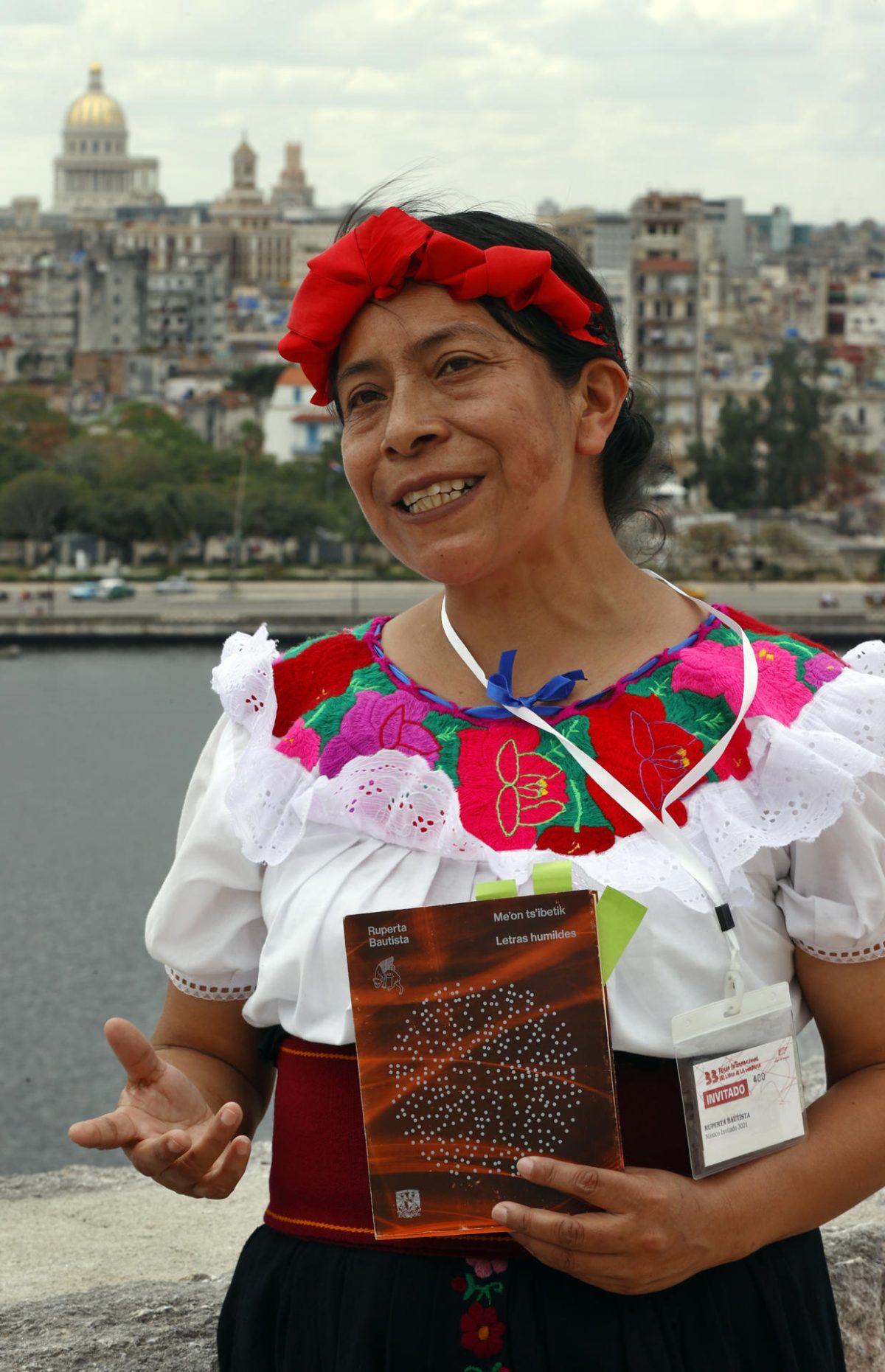 Ruperta Bautista, poeta mexicana indígena: “México tiene la autoestima ...