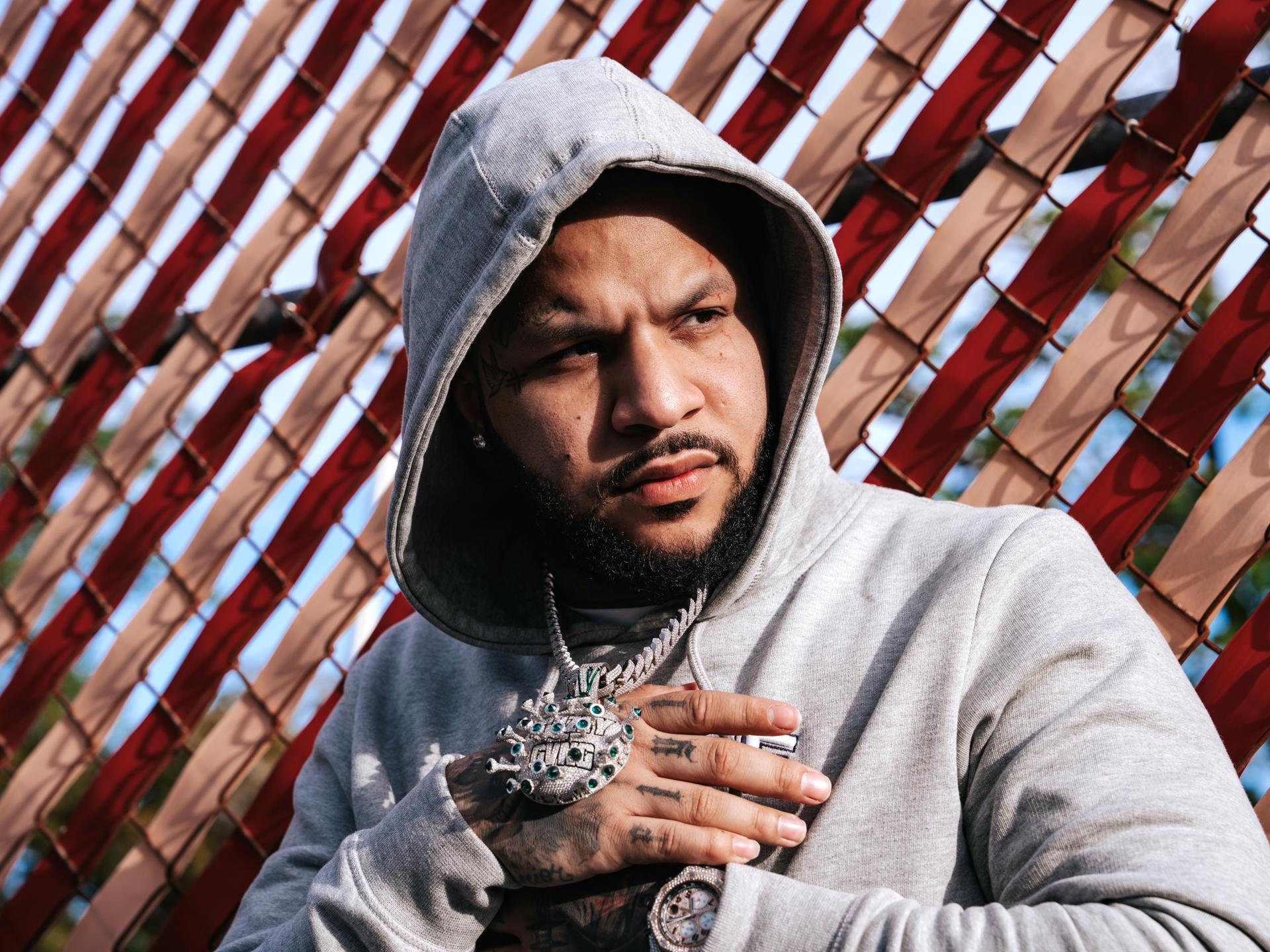 Artista urbano Slayter lanza su primer disco en español, donde narra su ...