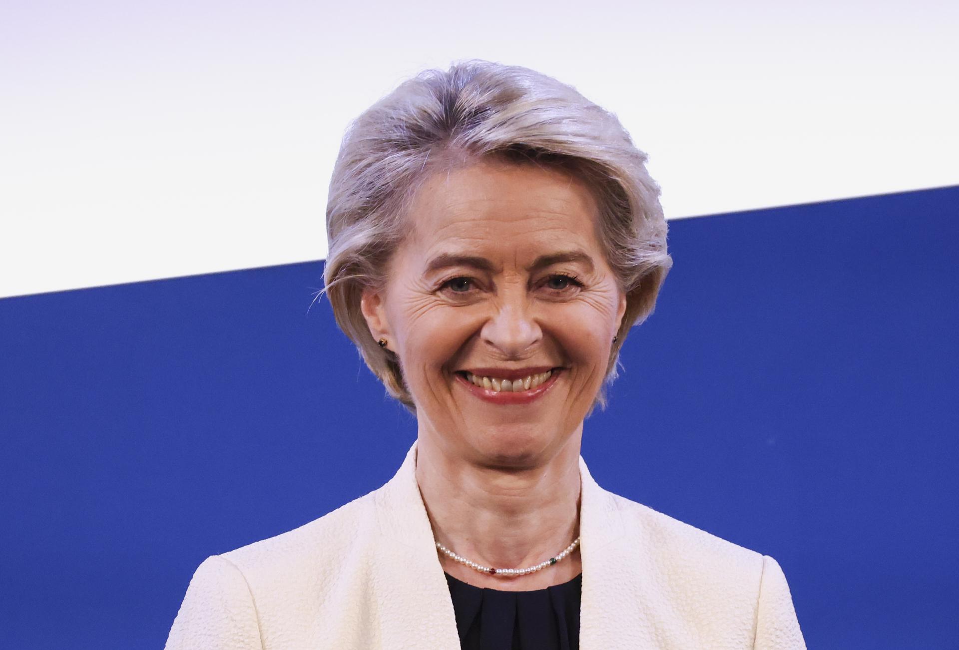 Ursula von der Leyen recibe el Premio Carlomagno por su liderazgo en ...