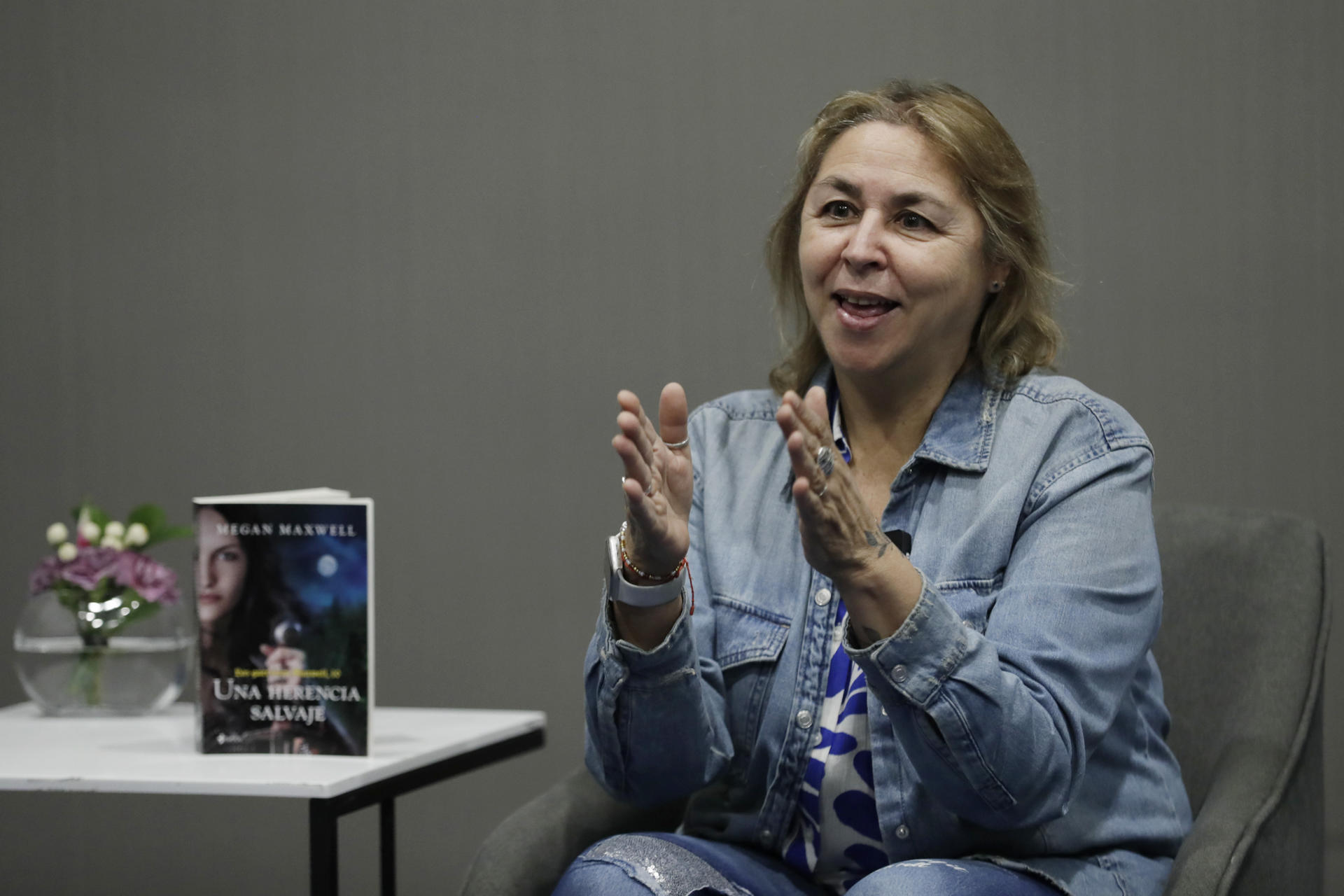 Megan Maxwell: Mis novelas han ayudado a muchas parejas reconectar ...