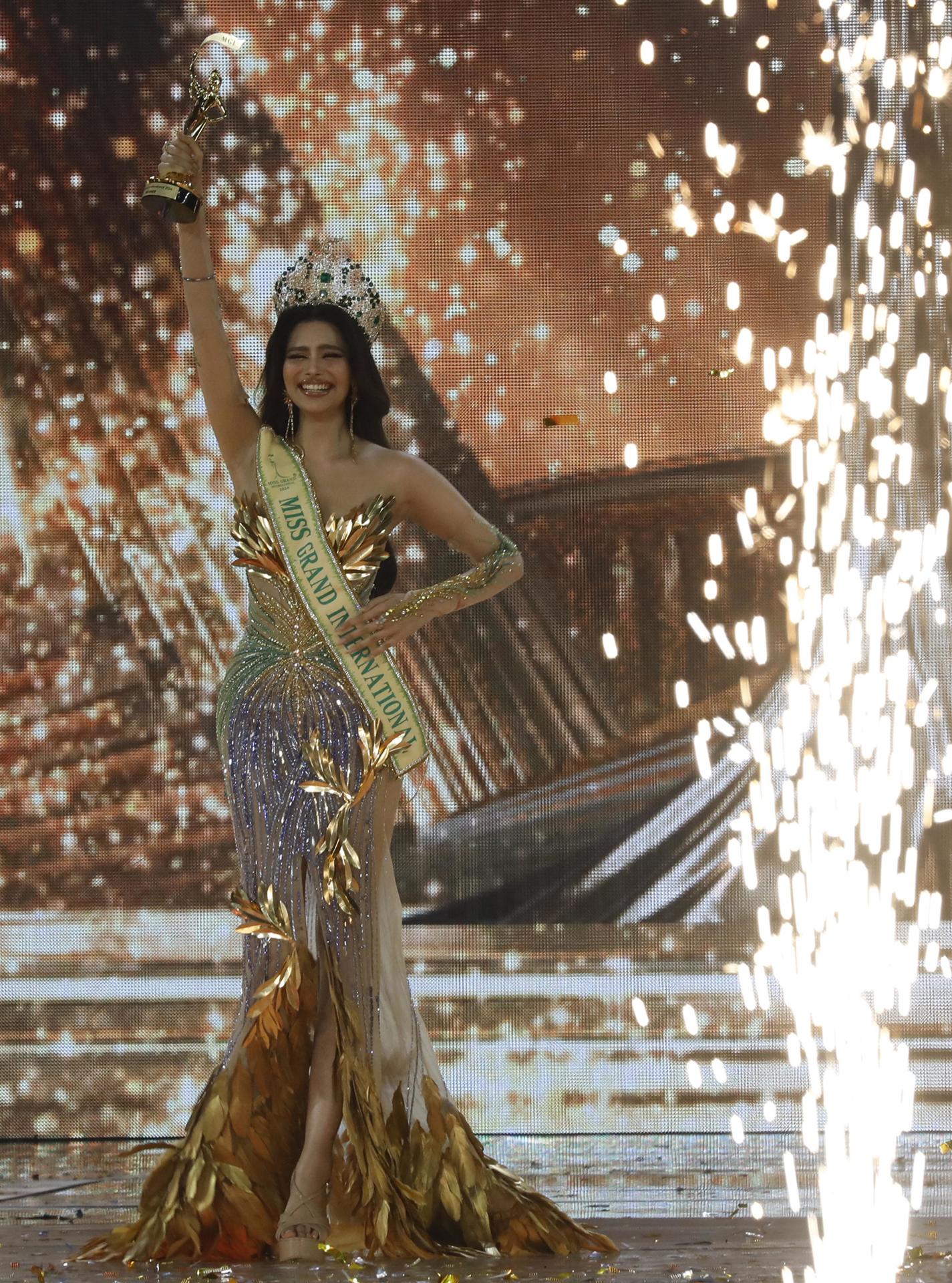 La india Rachel Gupta deja de ser Miss Grand Internacional entre ...