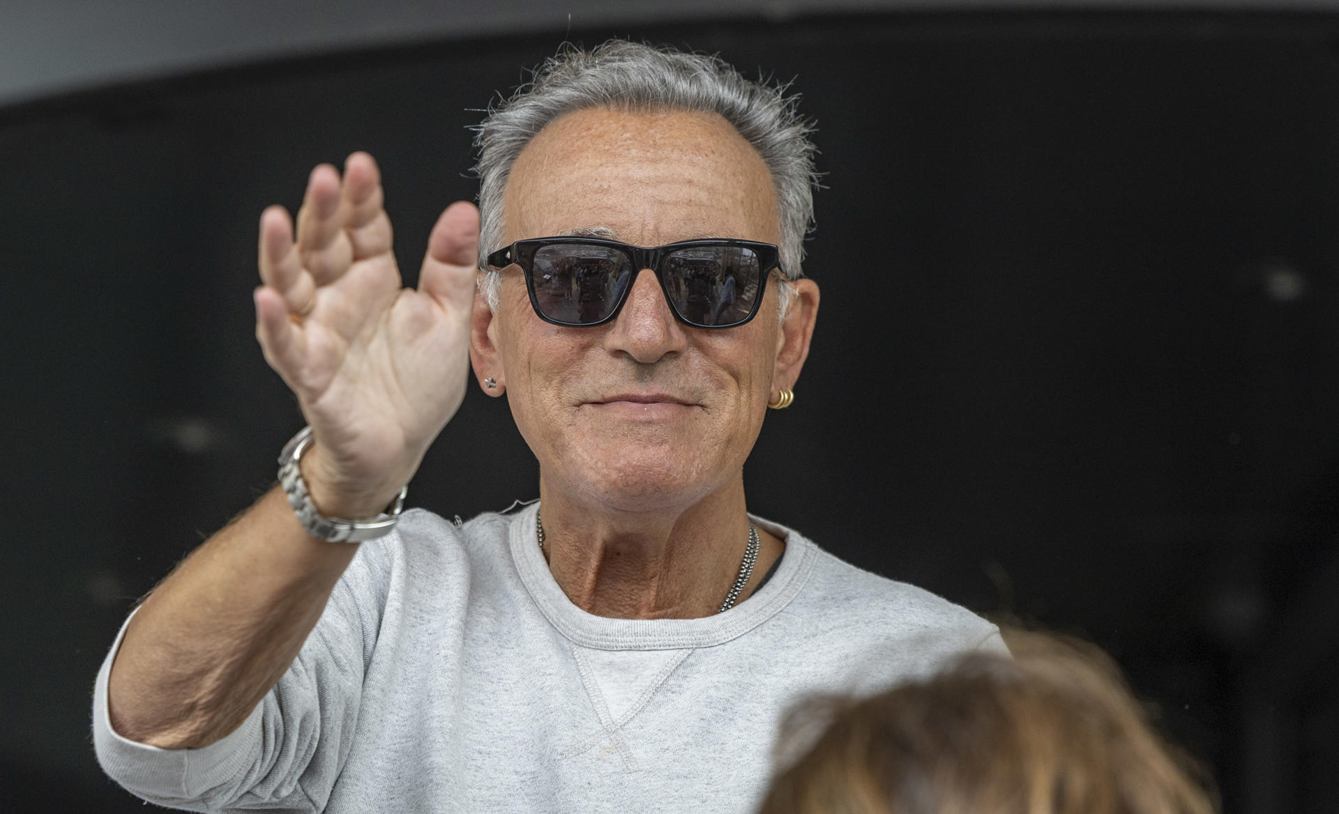 Bruce Springsteen llega a España para ofrecer dos conciertos de su gira europea | Qué Pasa