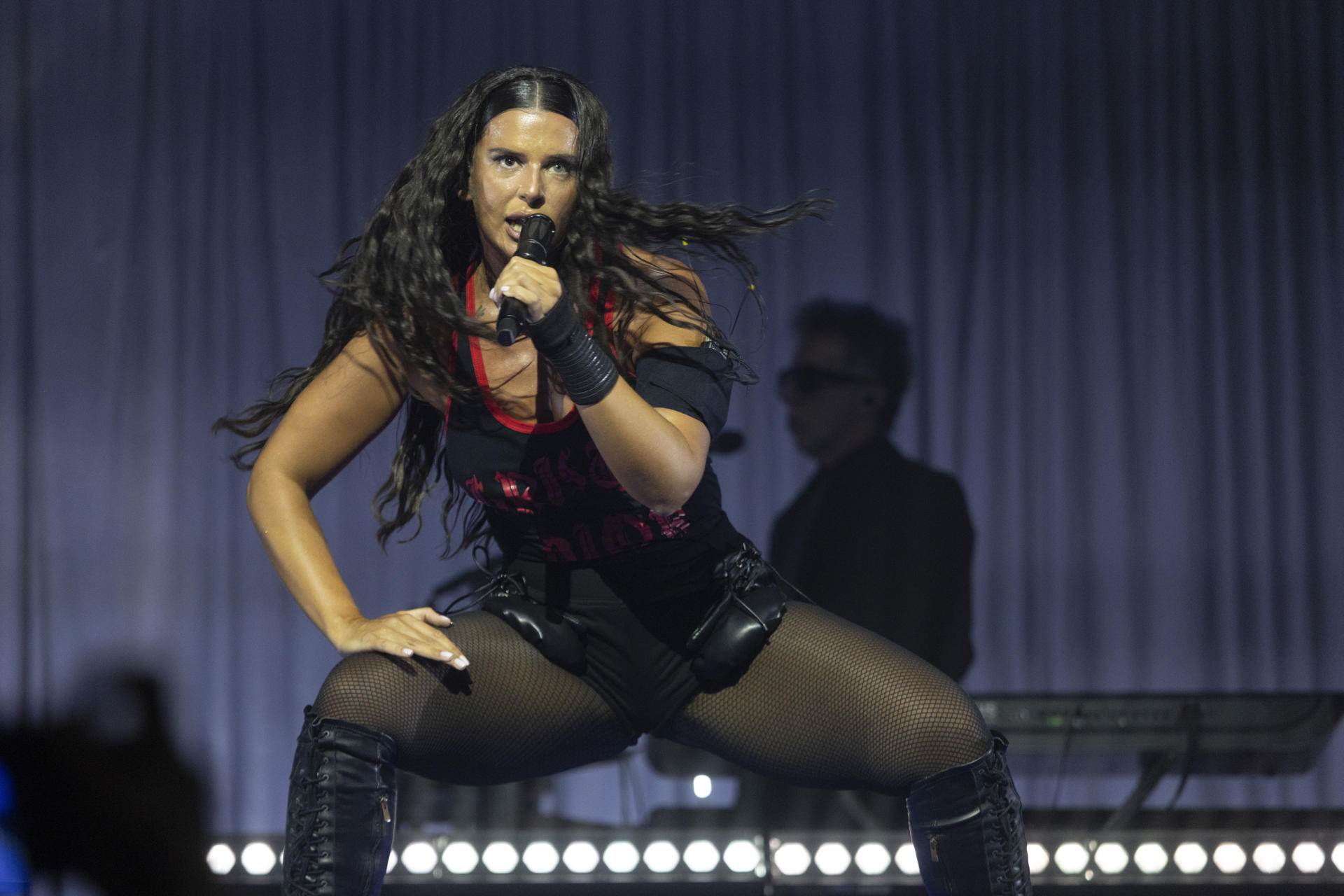 La sensual y potente Nathy Peluso cierra un Sónar de récord marcado por la polémica de KKR | Qué ...