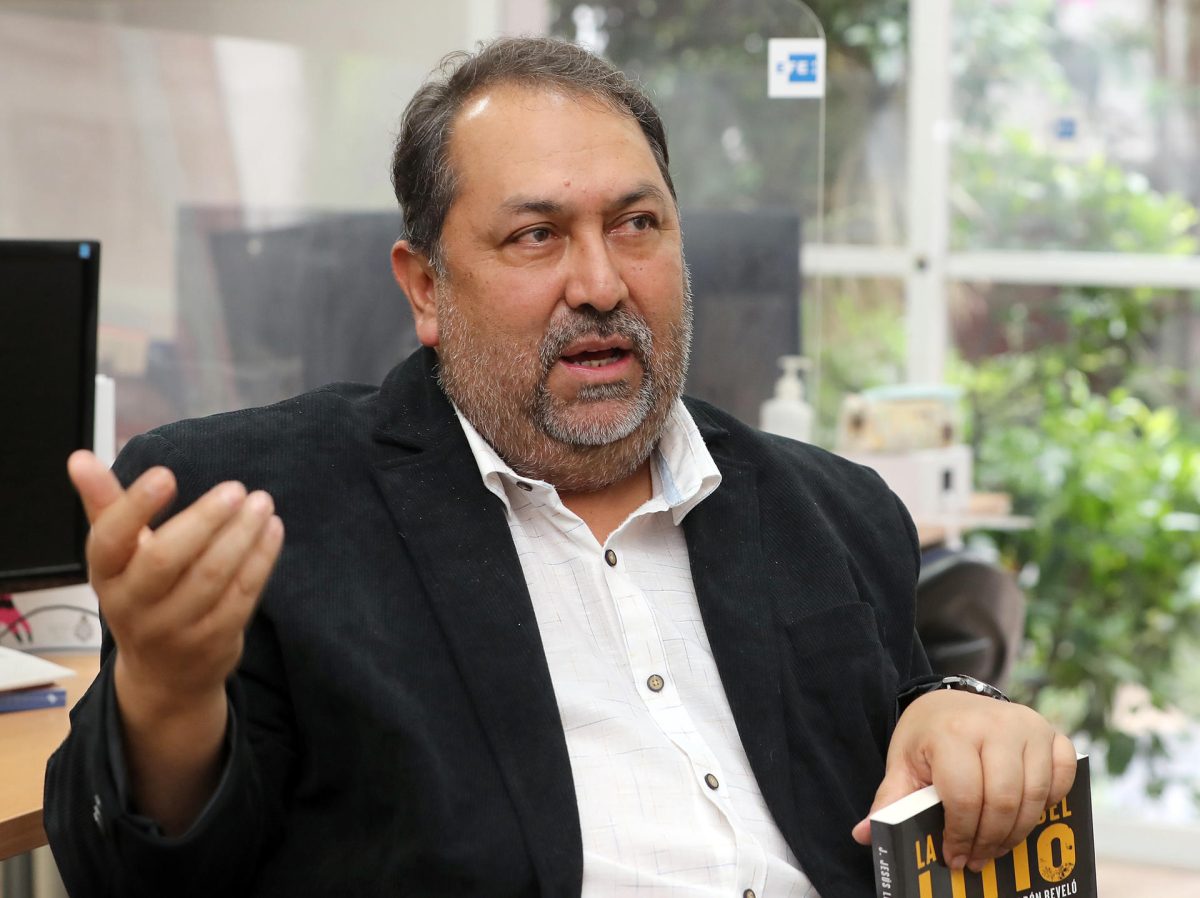 Escritor mexicano J. Jesús Lemus:“Tenemos un gran discurso y corrupción en torno al litio” | Qué ...