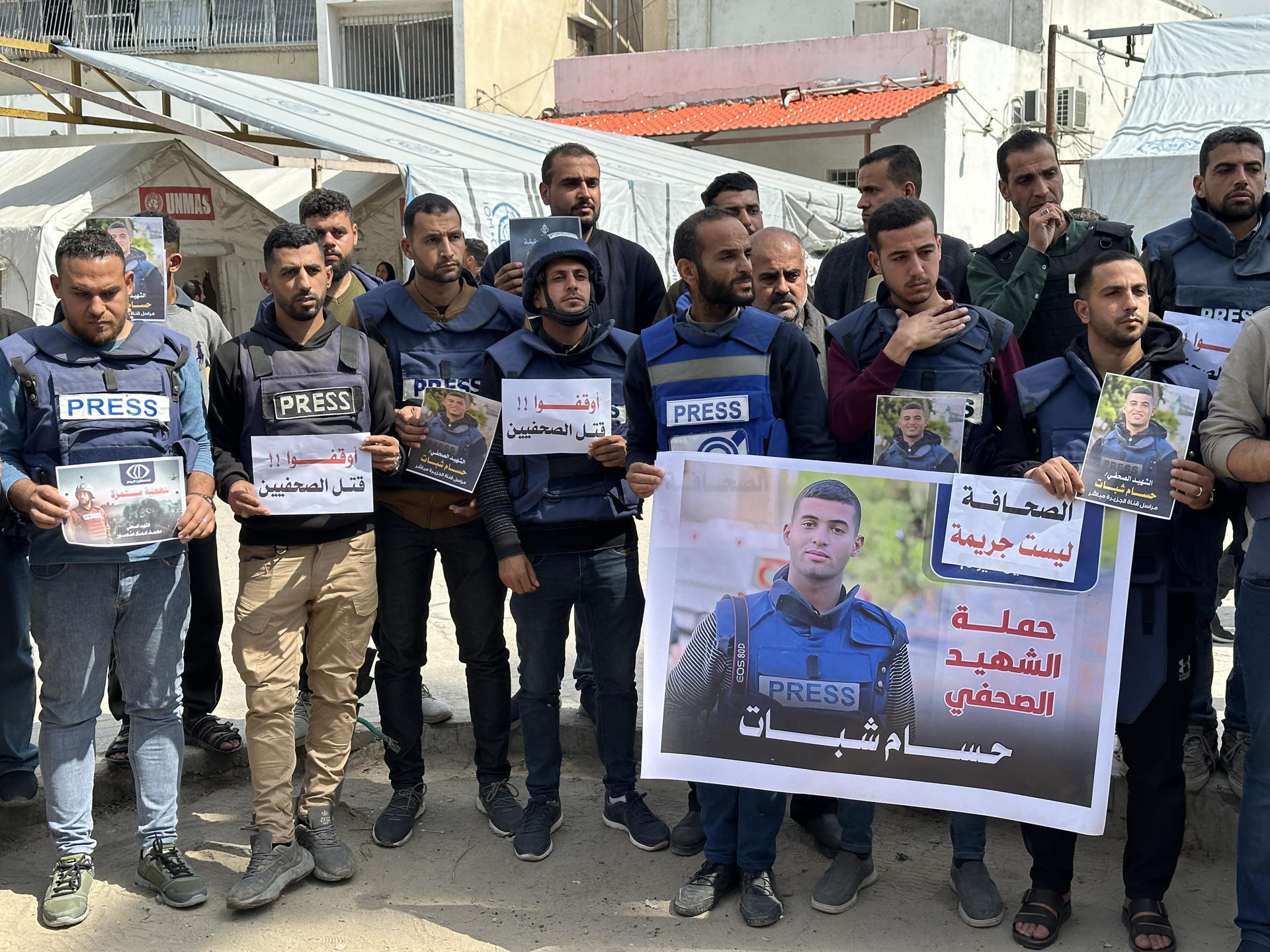El Gobierno de Gaza eleva a 6 los periodistas asesinados en ataque a ...